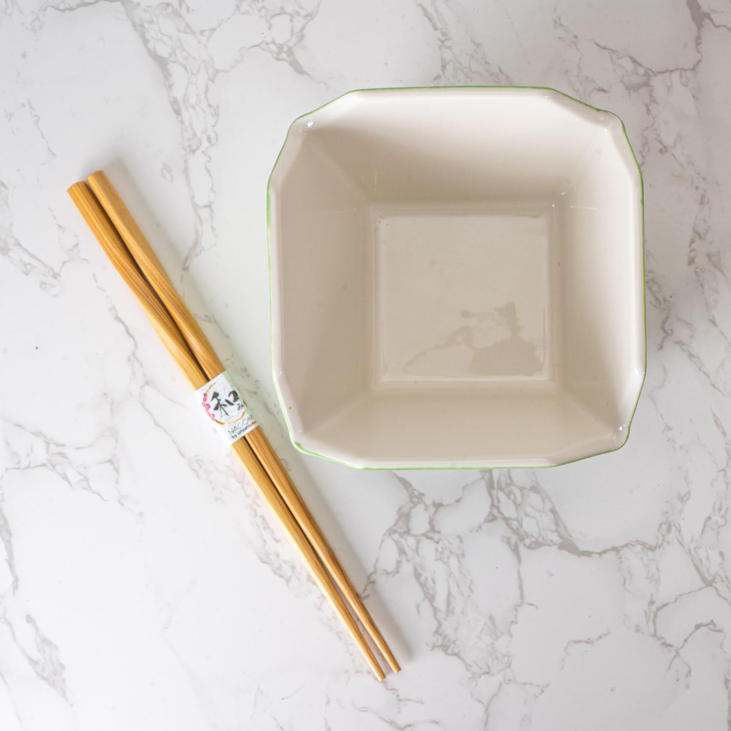 Urban Tokyo Chinese Takeout Box Style Porcelain Bowl With Chopsticks 18 fl oz Square Box Shape Rice Noodles Pasta To Go Box Shaped Bowl Microwave Dishwasher Safe (Hungry Panda)