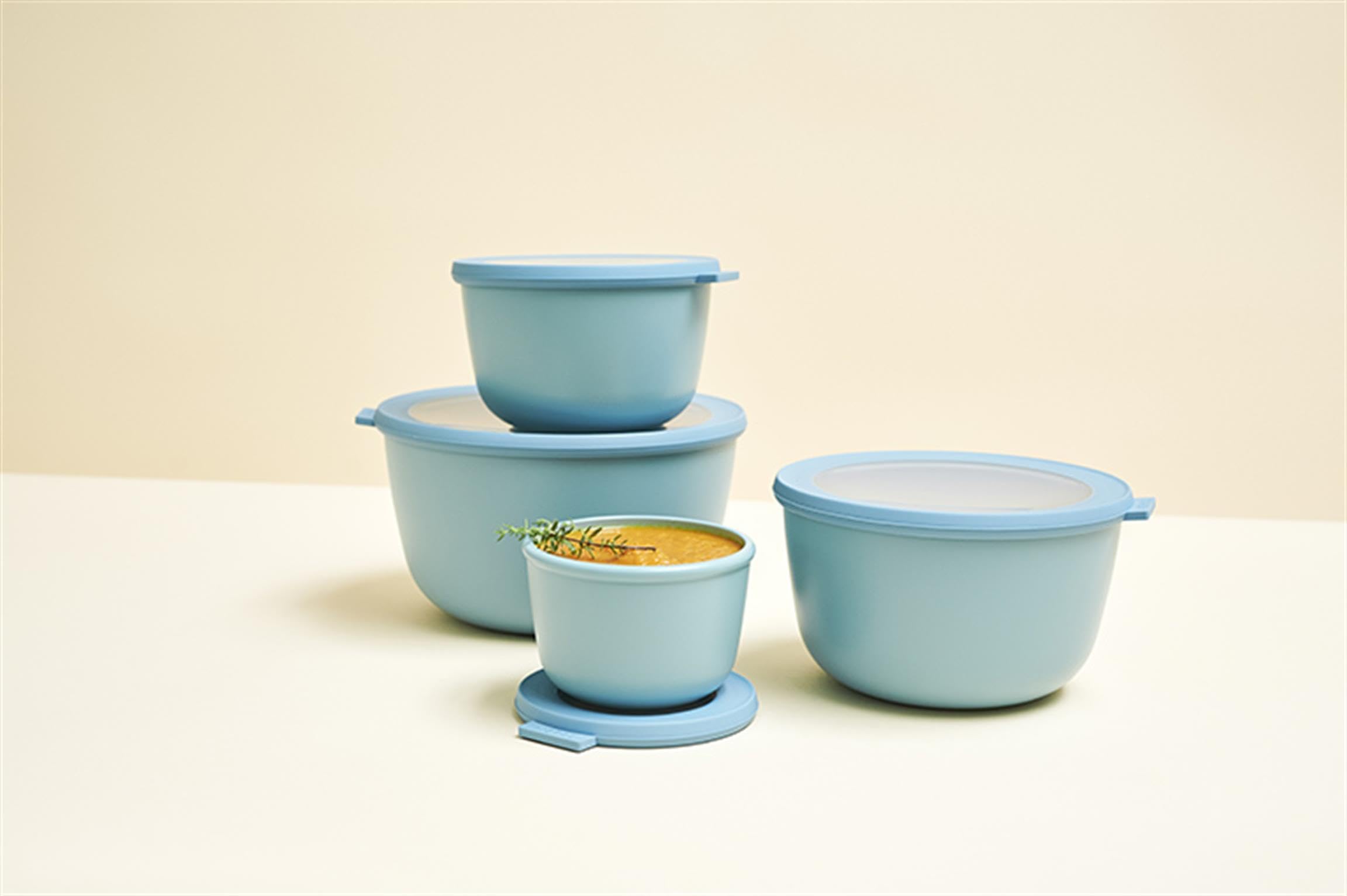 MEPAL, Cirqula, 4 Multi Food Storage and Serving Bowls with Lids, Food Prep Containers, Deep, Nordic Blue, (500ml|17oz), (1000ml|34oz), (2000ml|68oz), (3000ml|101oz), 1 Set