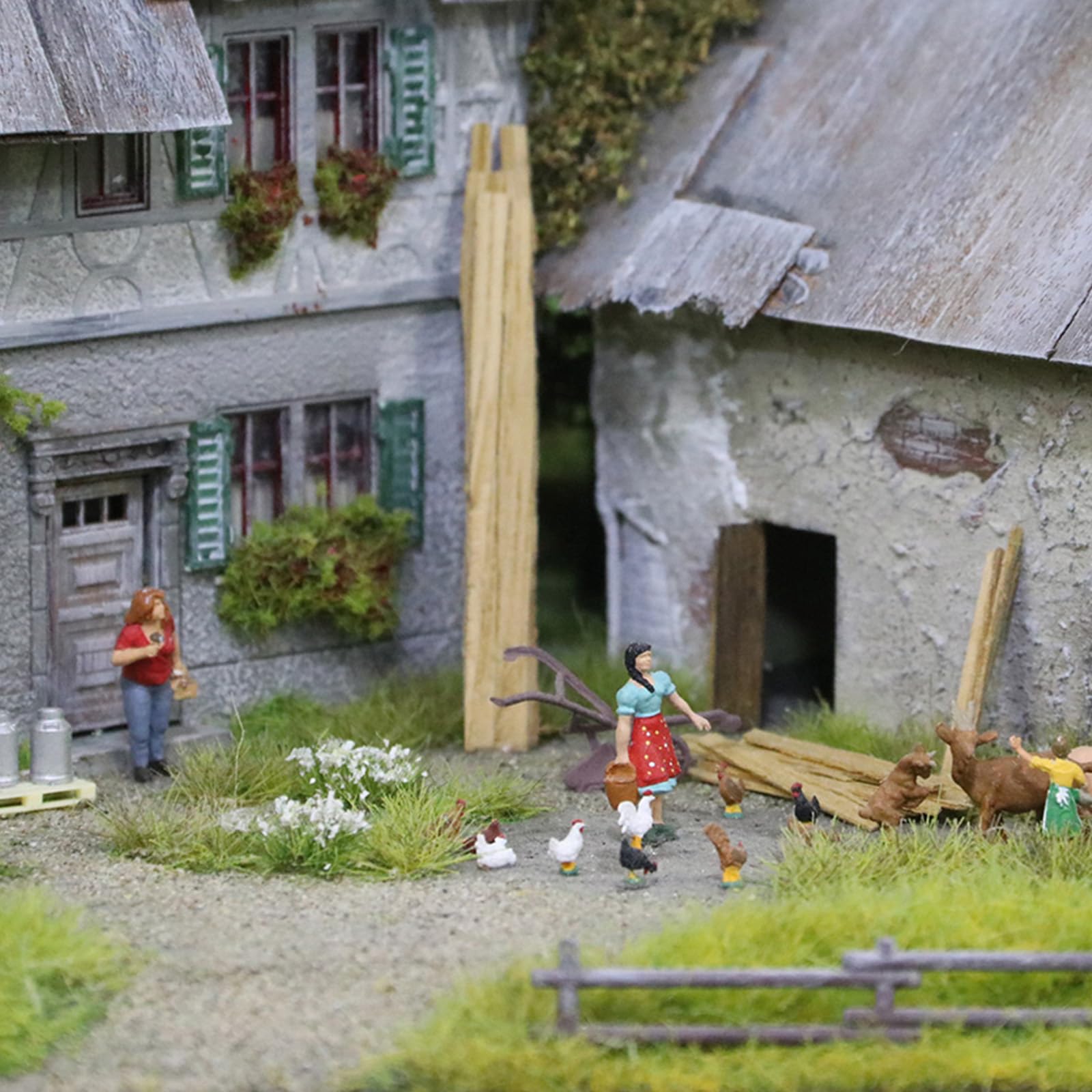 Warmtree 20 Pcs Static Grass Bushy Tufts Lowland Shrubs Model Kit Scenery Model DIY Miniature for Train Landscape Railroad Scenery Sand Military Layout Model War Gaming Terrain(Autumn Green)