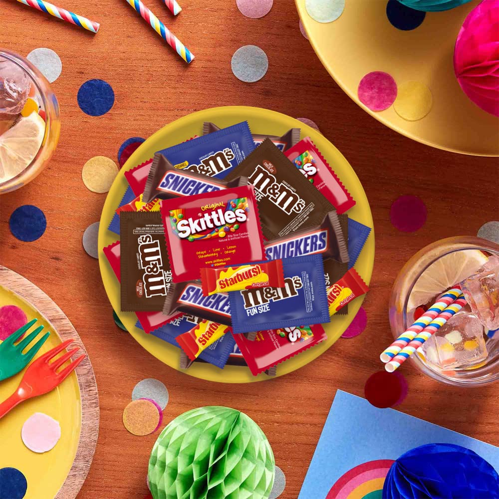 M&M'S Milk Chocolate, M&M'S Caramel, SNICKERS, SKITTLES & STARBURST Individually Wrapped Bulk Variety Pack Candy Assortment, 45.69 oz, 90 Pieces Bag