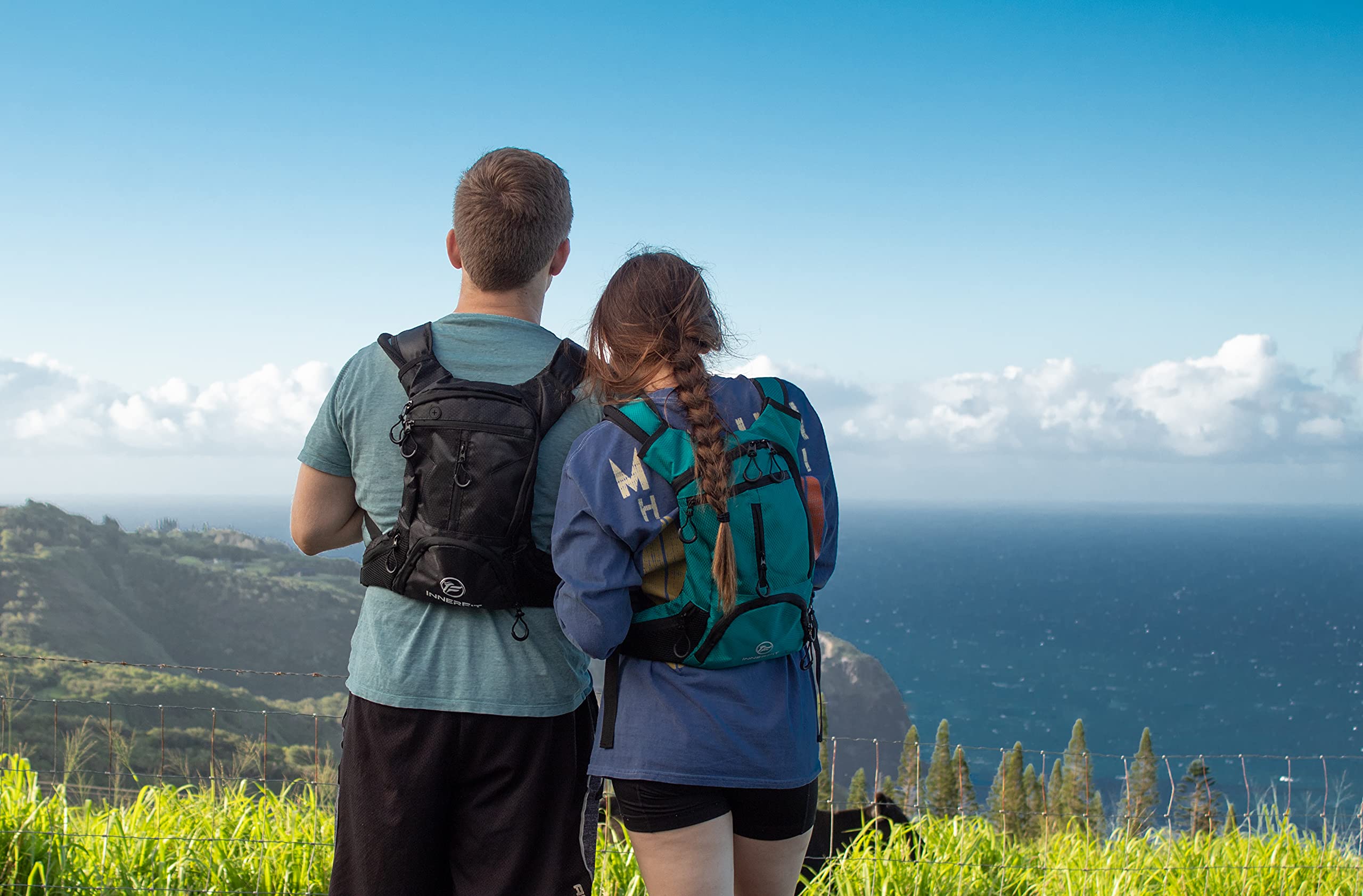 InnerFit Insulated Hydration Backpack and Water Bladder, Durable Camel Backpack Hydration Pack - Running, Hiking, Biking and Outdoor Activities - Lightweight Water Backpack (Turquoise)
