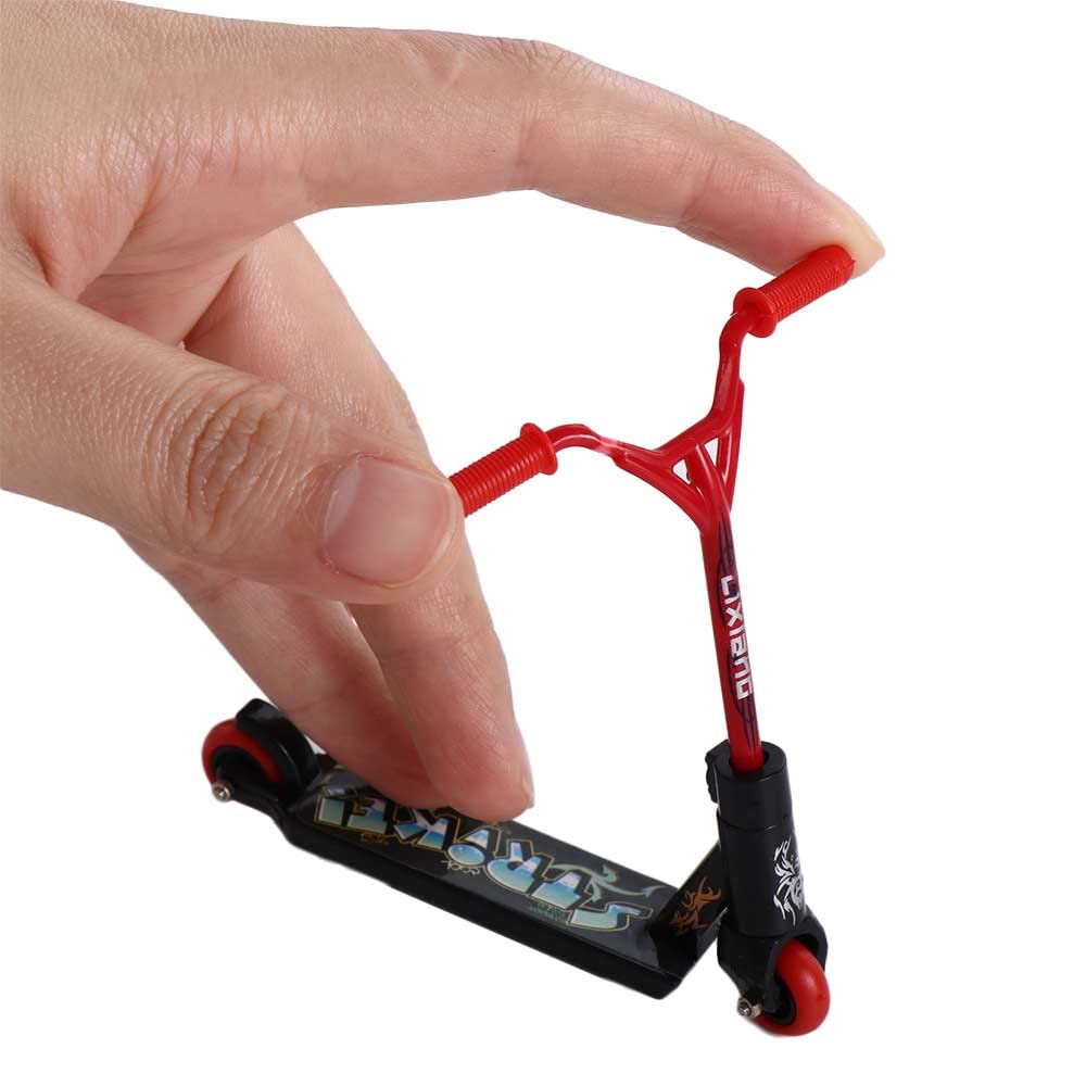 Mini Finger Scooter,Mini Skateboards Plastic Finger Skateboards Finger Sport Toy Interactive Finger Toys Photography Props(red Random 1pc)