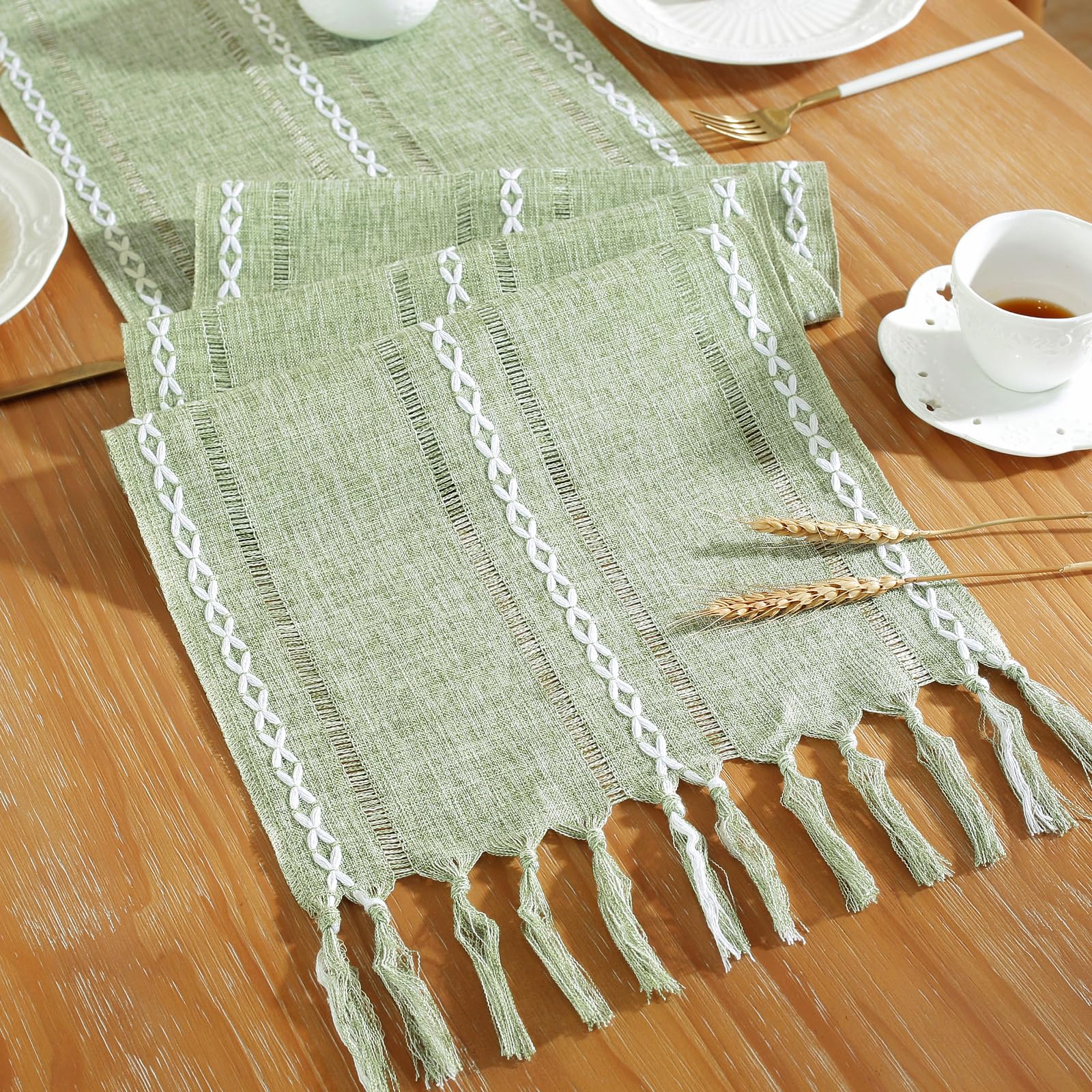 Laolitou Rustic Table Runner with Tassels, Cotton Linen Table Decoration for Christmas Holiday Party, Farmhouse Table Runners, Wedding and Dining Decorations, 72 Inches, Sage Green