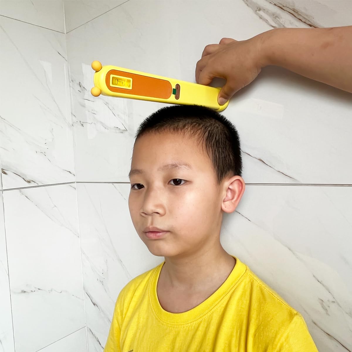 Smart Digital Height Measurement Tool Scale for Kids, Portable Infrared Body Height Stadiometer Measurement for Wall, Handheld Cordless Height Measuring Device for Children