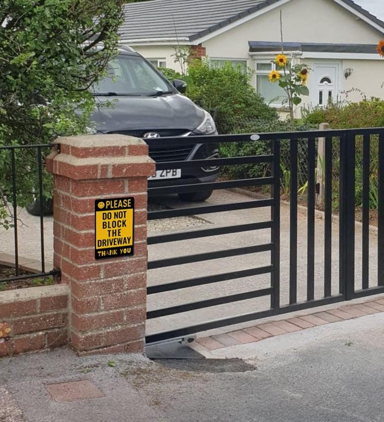 Please Do Not Block The Driveway Metal Sign No Parking Sign for Outdoor Street Decor 12" * 8" (510)