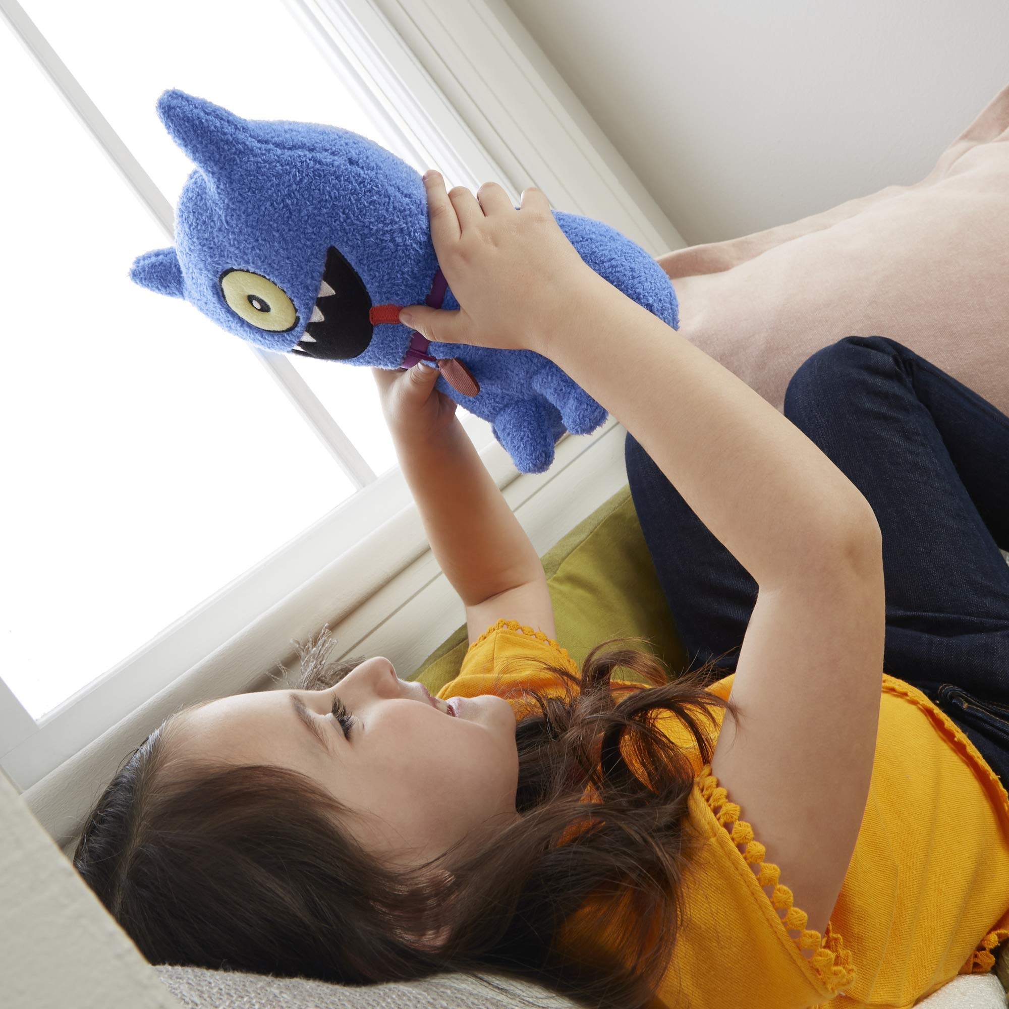 Hasbro Toys Uglydolls Feature Sounds Ugly Dog, Stuffed Plush Toy That Talks, 9.5" Tall