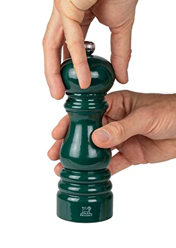 PEUGEOT - Paris Pepper Mill 18 cm - Paris Rama Collection - Classic Adjustment - PEFC Certified Wood - Made in France - Forest Green