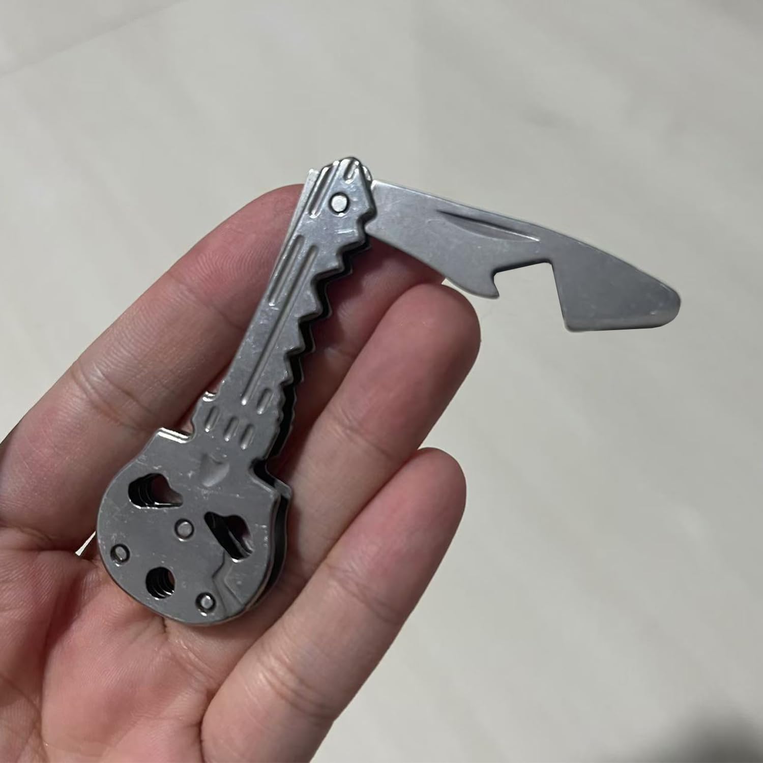 VIFUNCO Bottle Opener for Men/Stainless Steel tool/EDC Gadgets for Camping, Gifts for Dad