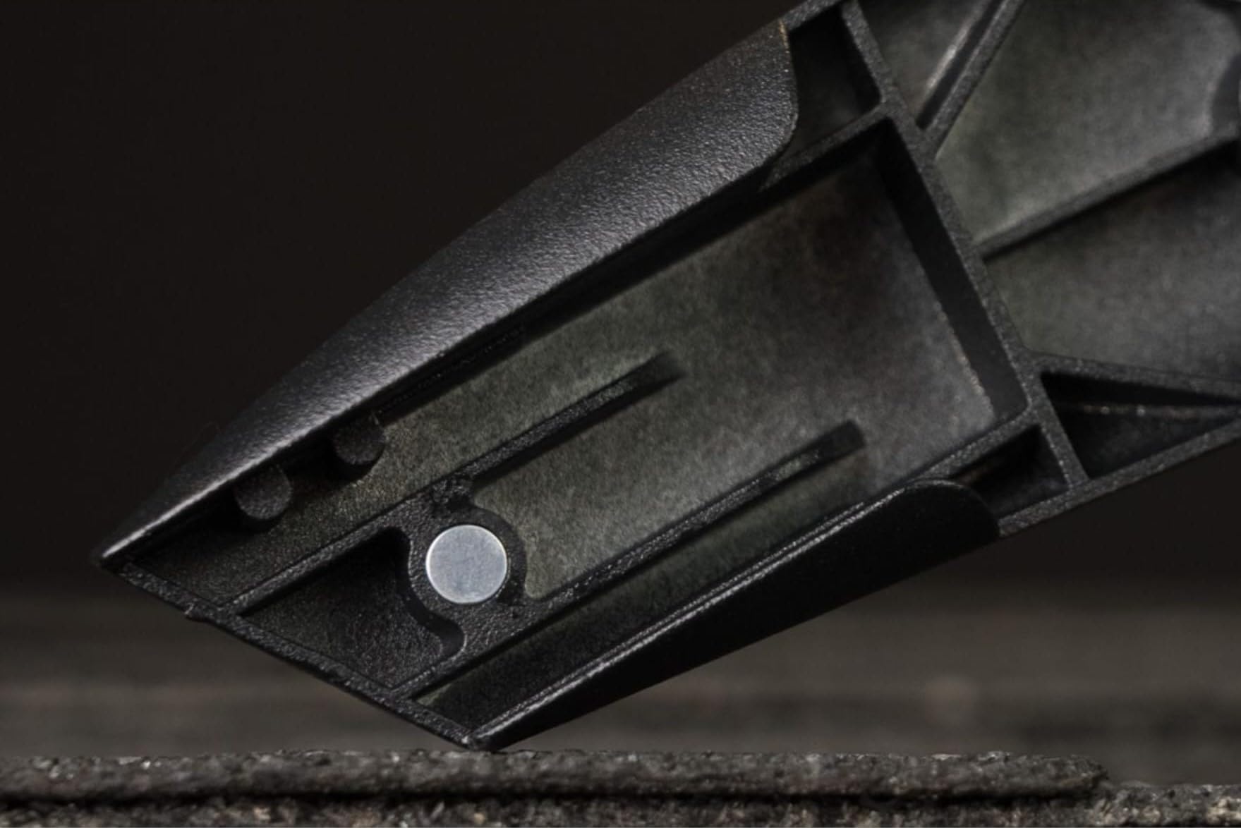 Supreme Leather Introducing the HammerHead Knife, Revolutionary Roofing Knife Engineered for Efficiency and Safety, HammerHead Knife, Black