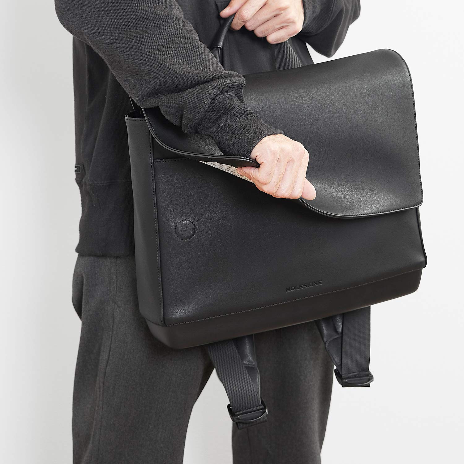 Moleskine ET20SCBKHBK Classic Horizontal Backpack, Black