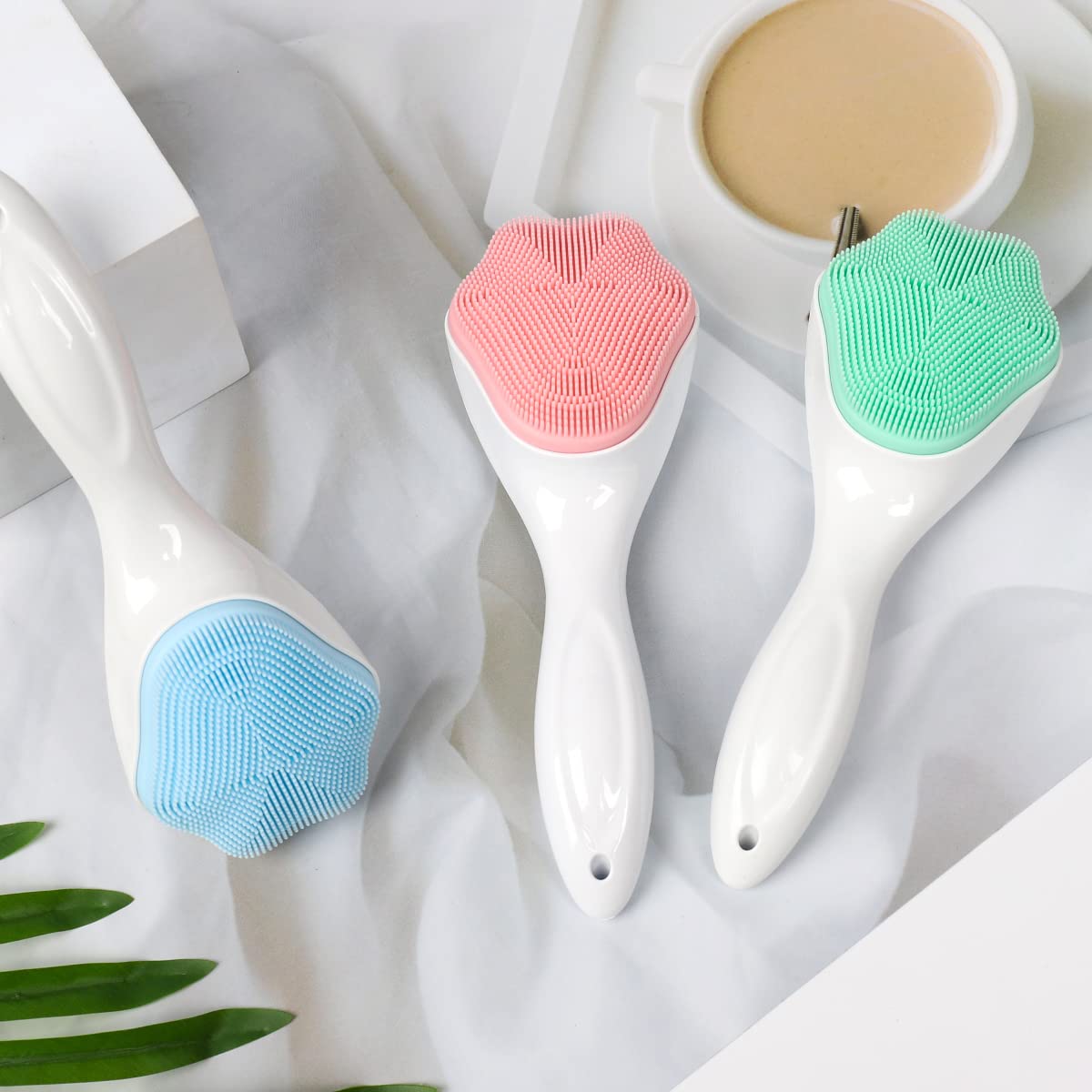 Silicone Face Scrubber Exfoliating Brush,Manual Handheld Facial Cleansing Brush Blackhead Scrubber,Soft Food Grade Silicone bristles for Face Skincare (Green)