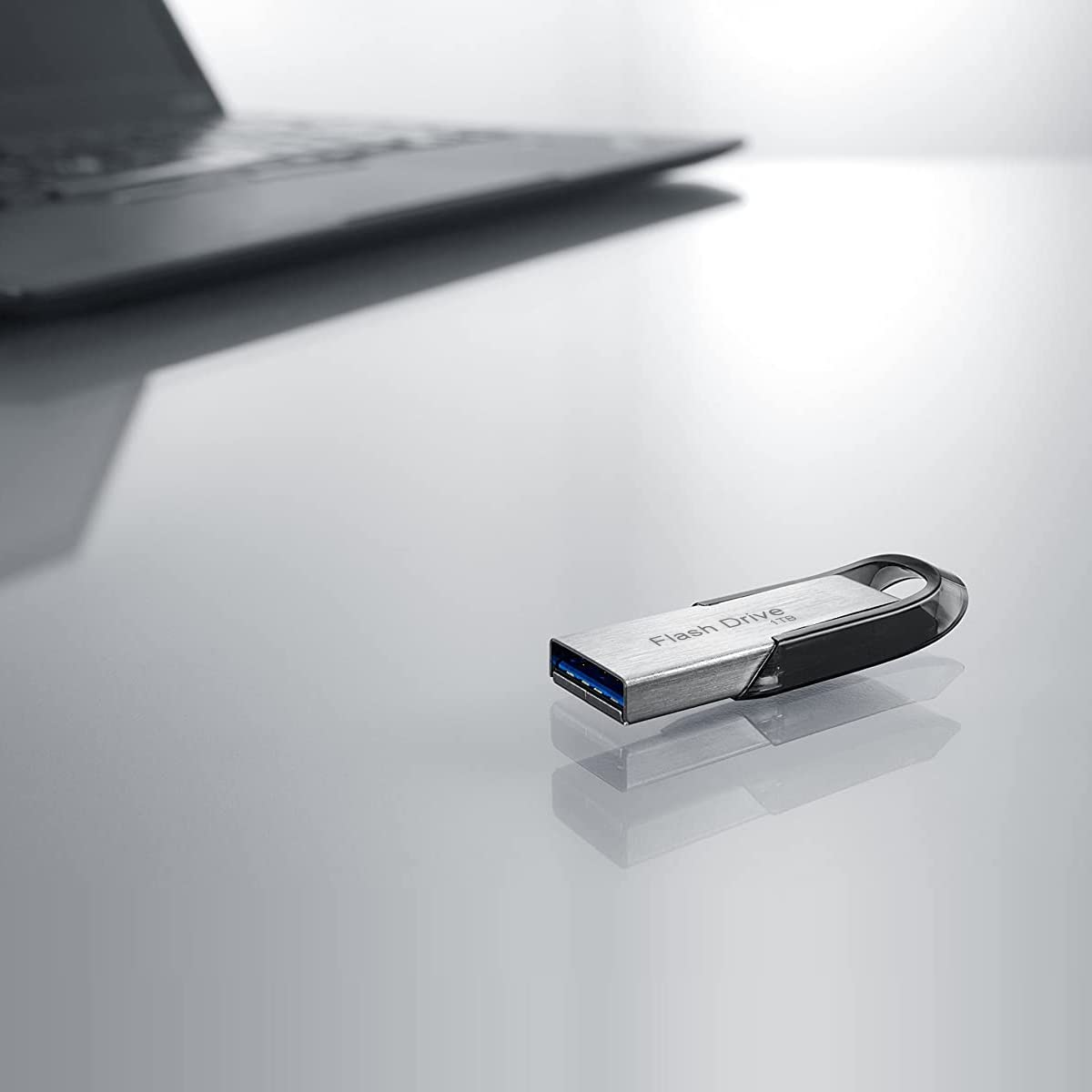 USB Stick USB Flash Drive 1TB Thumb Drive 1000GB USB Memory Stick Jump Drive Pen Drive Zip Drive Photo Stick with Keychain