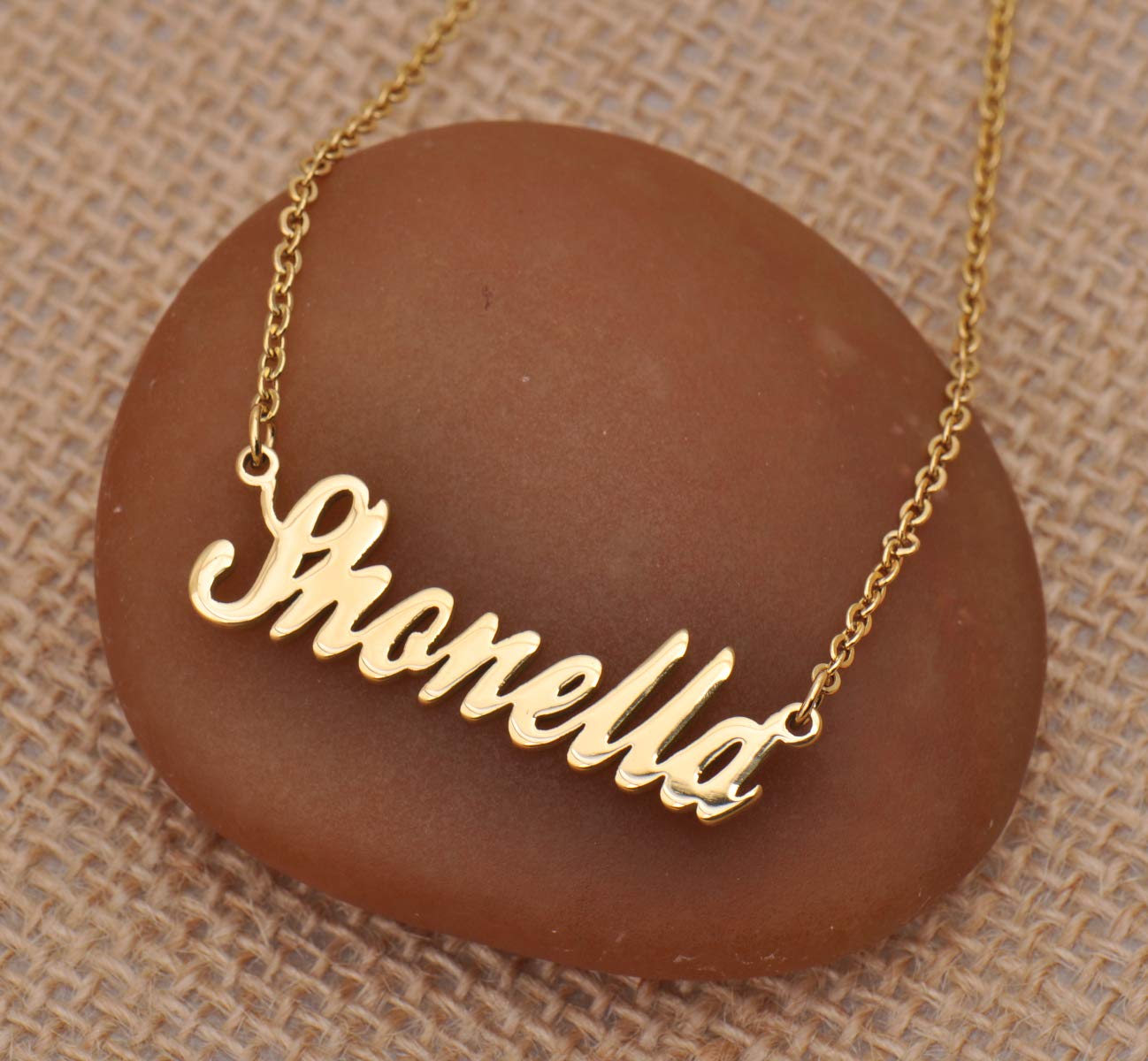 HUAN XUN Custom Name Plate Necklace Unique Jewelry Gifts for Mom Mother Keila