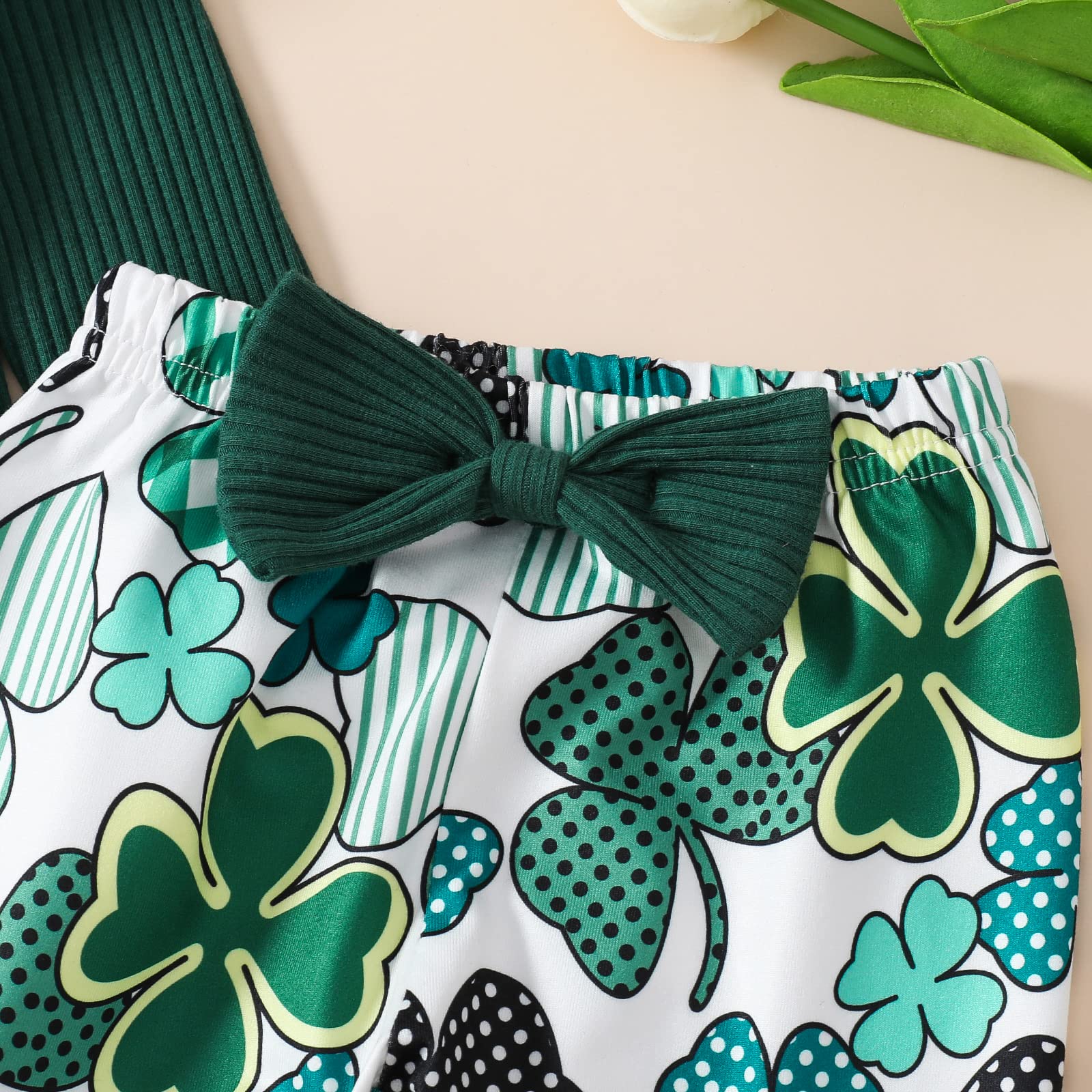 St. Patrick 's Day Newborn Baby Girl Solid Ribbed Long Sleeve Romper+Four Leaf Clover Print Pants+Headband 3Pcs Clothes Set (Green, 0-3 Months)