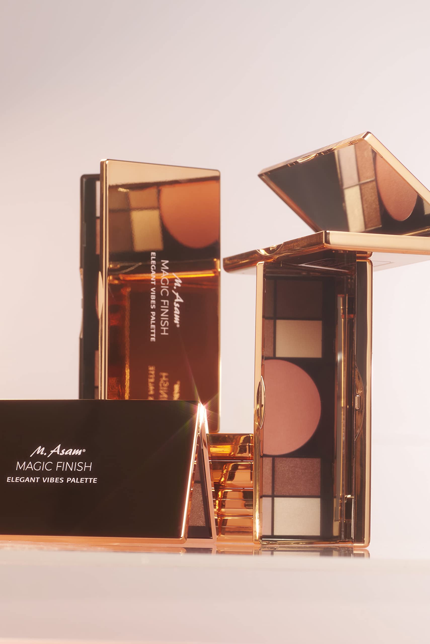 M. Asam Magic Finish Eyeshadow Palette β Pigmented eye make-up with 8 shades of eyeshadows & a blush, elegant case with large built-in make-up mirror, for every age & skin type, make-up set