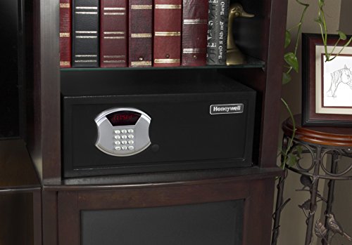 Honeywell Safes & Door Locks - Hotel Room Style Safe Box with Digital Lock - Fits 17" Laptop - LED Display Panel - Low Profile Steel Security Personal Safe for Money - 1.14 Cubic Feet - Black - 5105DS
