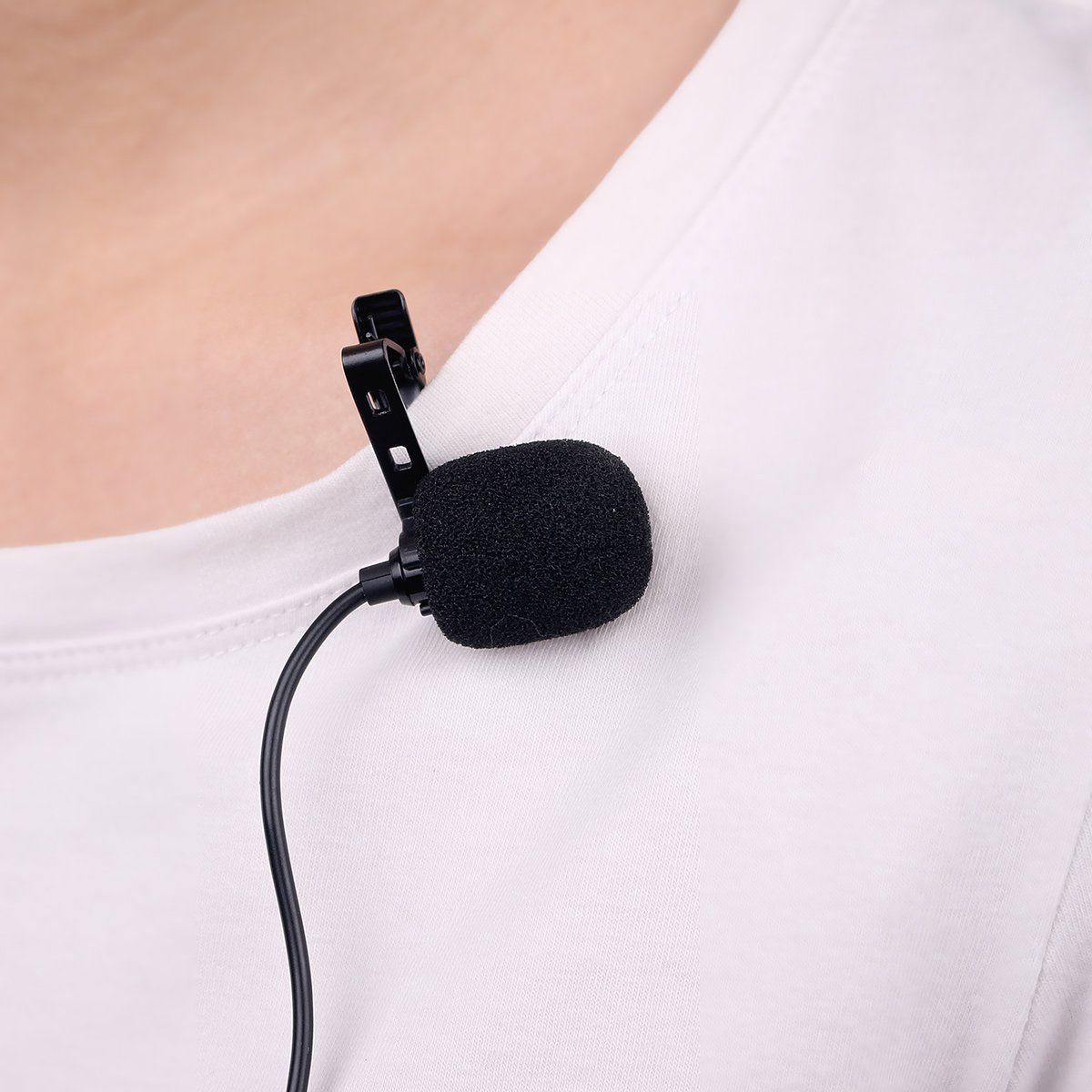 Retekess Case of 2 Transmitter 15 Receivers, T130 Wireless Tour Guide Transmitter with Lavalier Microphone, Simultaneous Interpreting for Training, Teaching, Factory