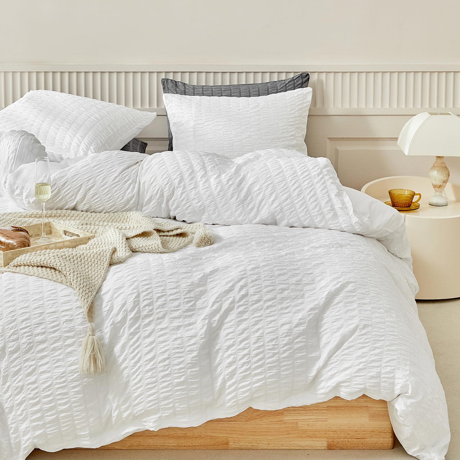 WARMDERN Duvet Cover Set Queen Size, 3pcs Washed Microfiber White Bedding Set, Soft Breathable Striped Textured Seersucker Duvet Cover with Zipper Closure & Corner Ties(White, Queen)