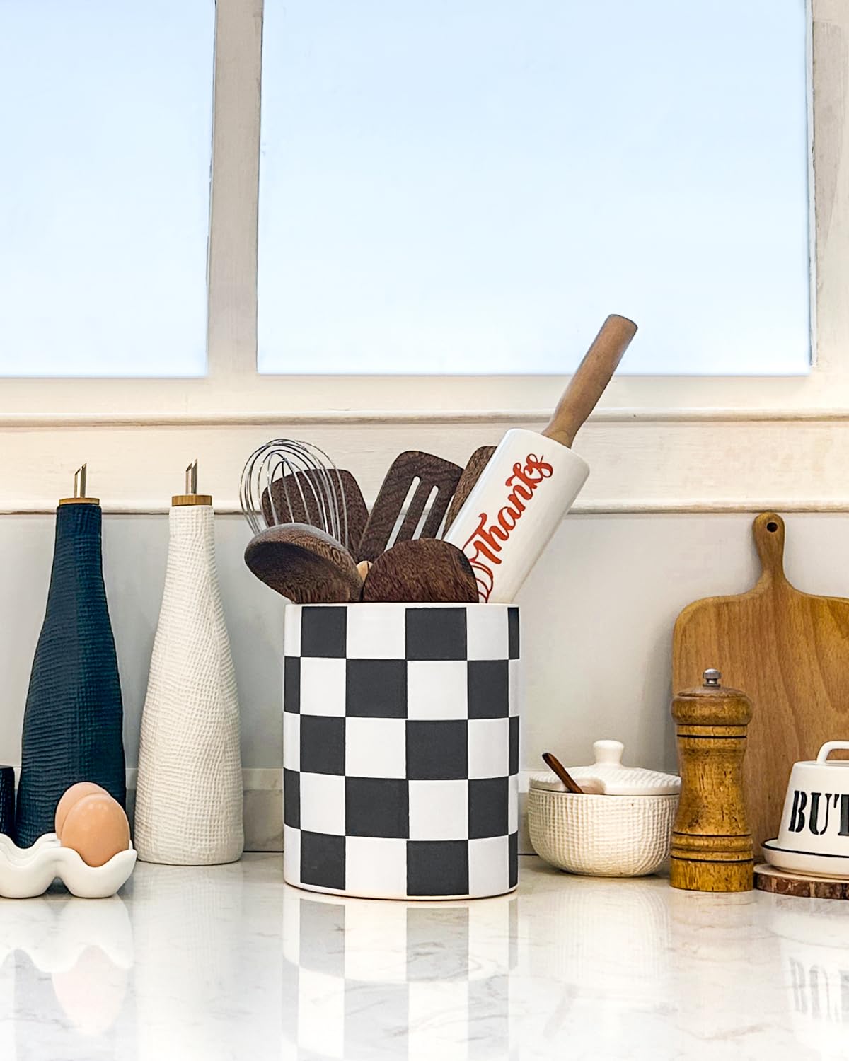 Swkien Utensil Holder,7.2 Inch Checkered Utensil Holder, Ceramic Cooking Utensil Spoon/Spatula Holder for Countertop, Kitchen Decor and Accessories for counte(Black)