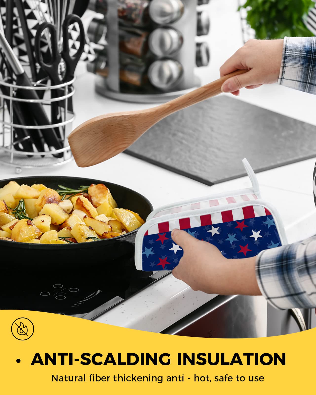 Memorial Day 2 Pack Pot Holders Heat Insulation Hot Pads, USA Patriotic Star Washable Oven Pot Holder Set for Kitchen Blue Red White Stars Potholders for Baking Cooking Dining Table