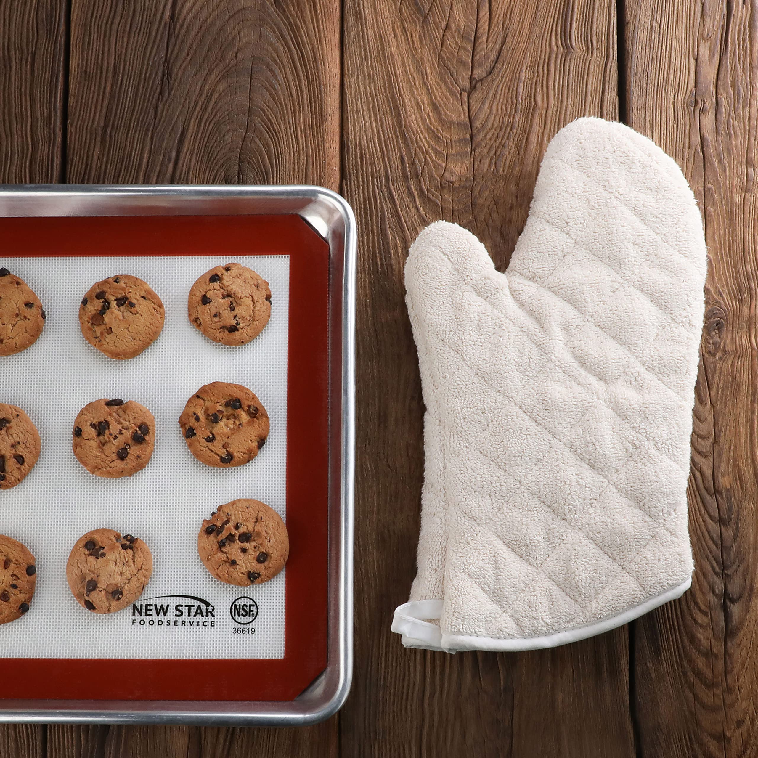New Star Foodservice 32123 Terry Cloth Oven Mitts, Up to 400F, 13-Inch, Set of 2