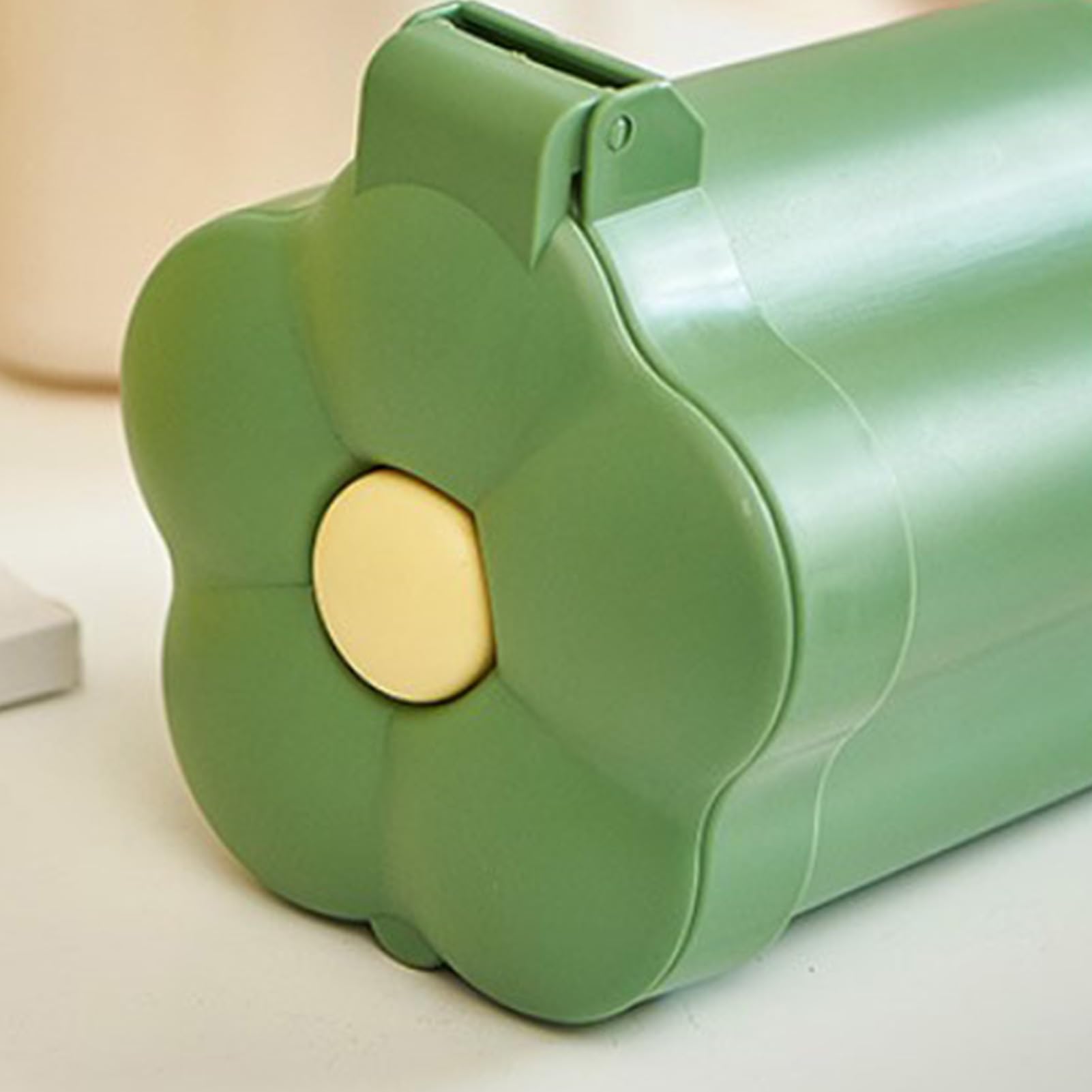 VIVIDPLOT Desktop Trash Can Plastic Cute Flower Shaped Cover Multifunctional Countertop Garbage Can