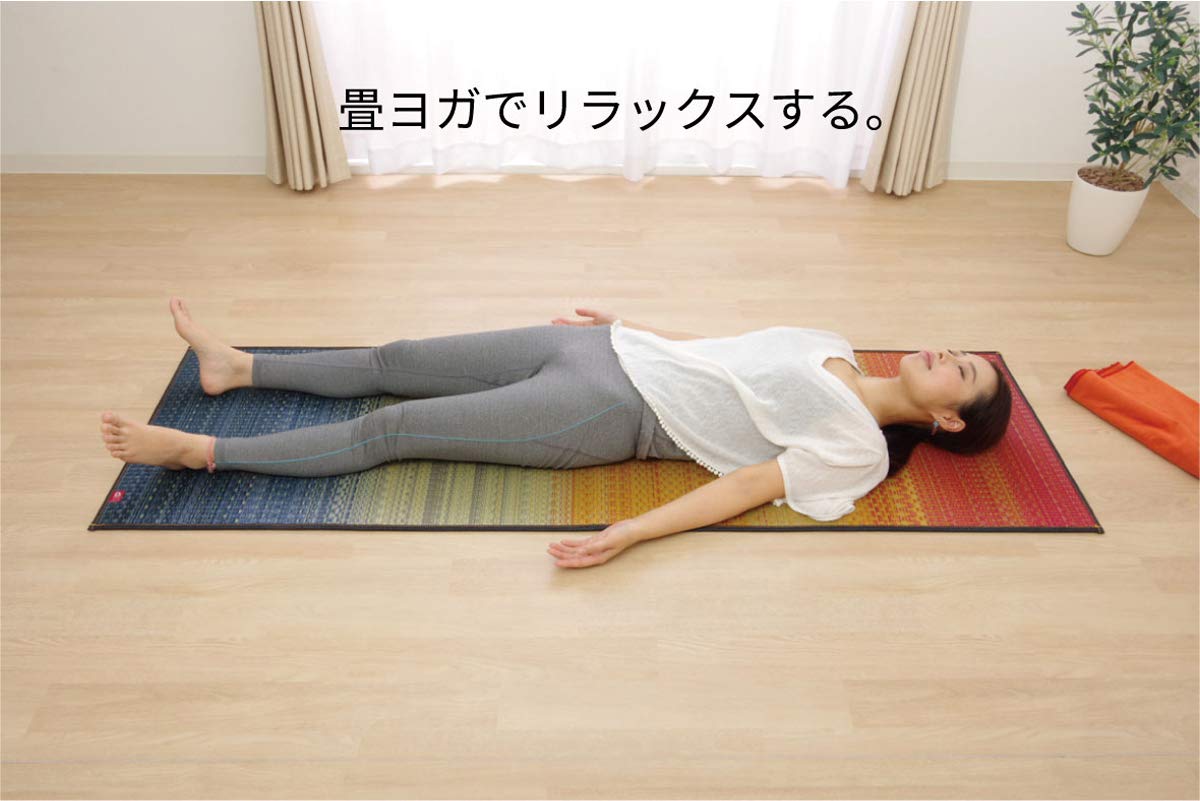 IKEHIKO Non Slip 1/4-Inch Tatami Yoga Mat, Japanese Tatami Mat, Natural Relaxing Scent, Perfect for Pilates, Meditation, Made in Japan (Joy RE)