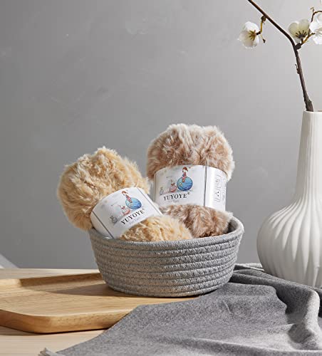 YUYOYE Super Soft Fluffy Fur Yarn for Crochet and Knitting, Faux Fur Thick & Quick Bulky Yarn (700-Ginger)