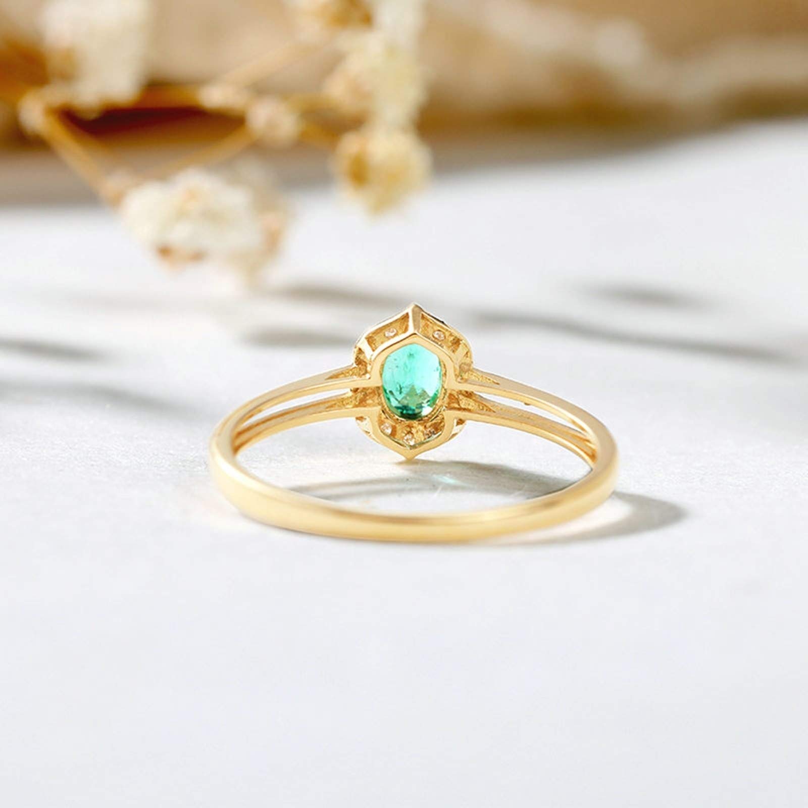 KnBoB Women 4 Claws Oval Shape 0.1ct Emerald Ring 18K Rose Gold Promise Wedding Engagement Bridal Anniversary Ring Size 6.5
