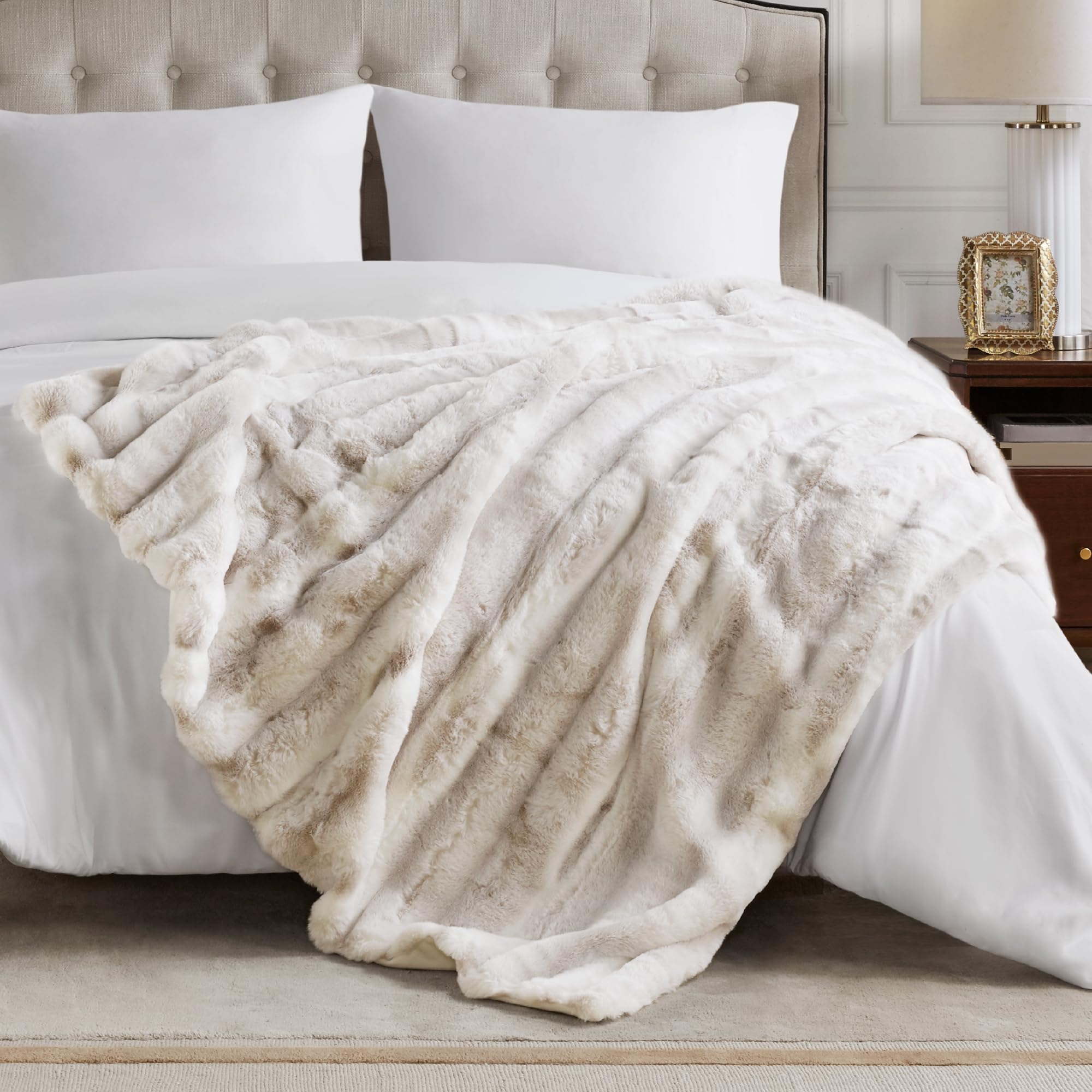 Hyde Lane Ultra Soft Plush Throw Blanket, Fuzzy Faux Rabbit Fur Throws, Luxury Cozy Fluffy Blankets for Sofa, Couch, Living Room Decor, Frost Fox, 50"x60"