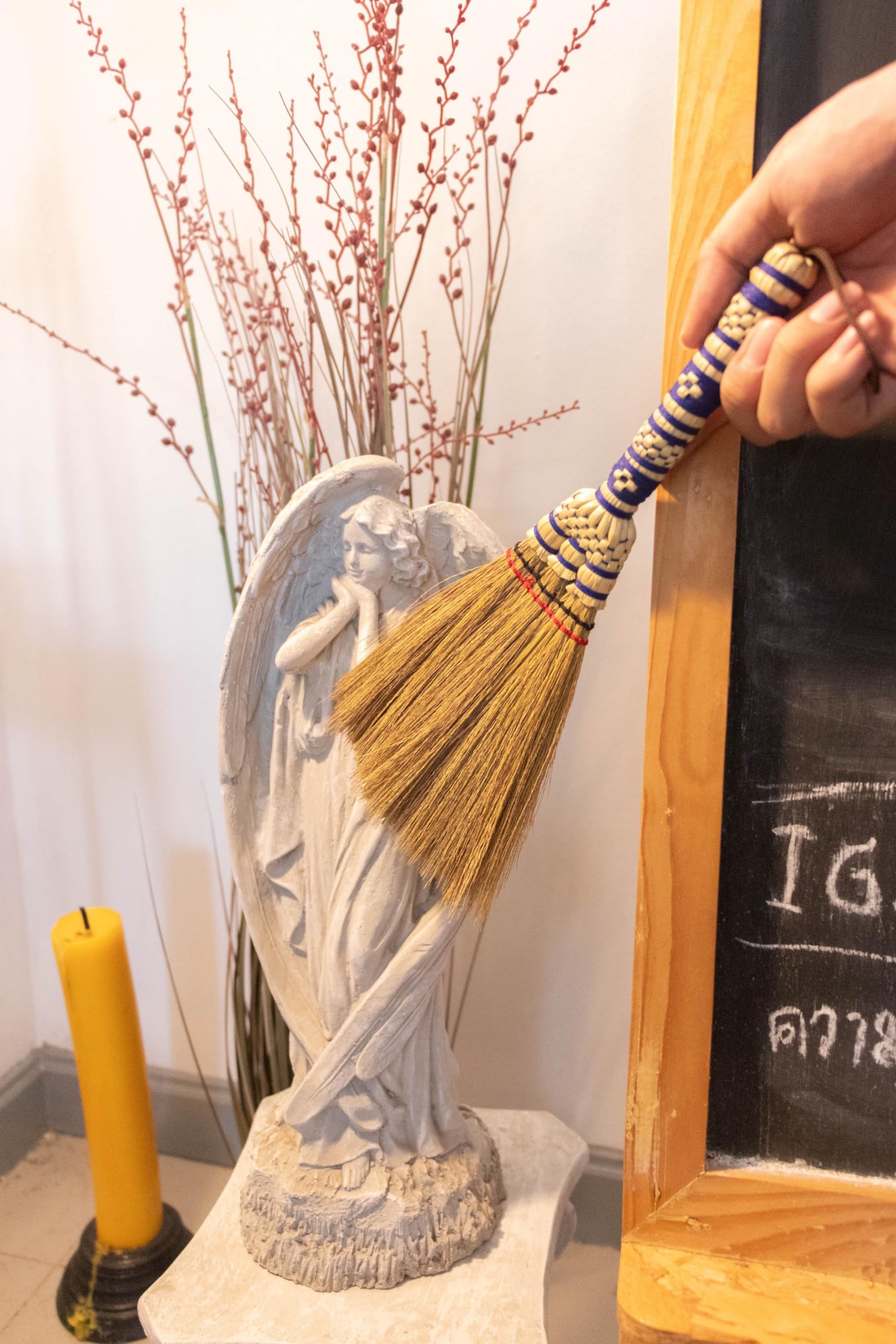 SN SKENNOVA – Small Whisk Broom Handheld Brush Whisks Away Dust, Dirt & Debris Brush Head 9.5-11" L with Nylon Hanger for Easy Storage Perfect for Inddor Outdoor and Car