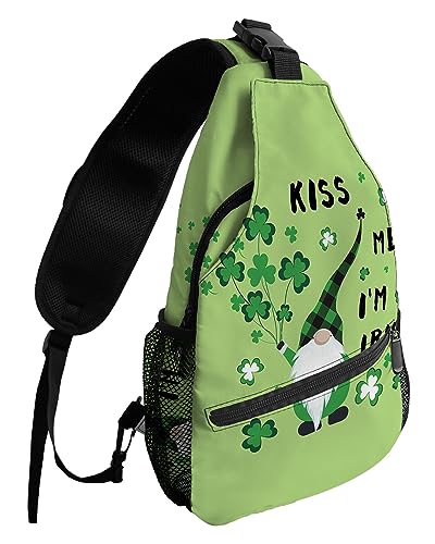 Sling Backpack, St Patrick's Day Kiss Me I'm Irish Shamrock Dwarf Green Background Waterproof Lightweight Small Sling Bag, Travel Chest Bag Crossbody Shoulder Bag Hiking Daypack for Women Men