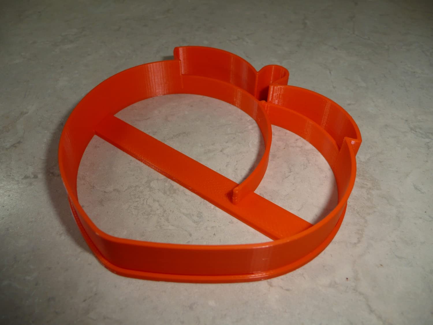 PEACH FRUIT JUICY FOOD DETAILED WITH STEM LEAVES COOKIE CUTTER MADE IN USA PR4855
