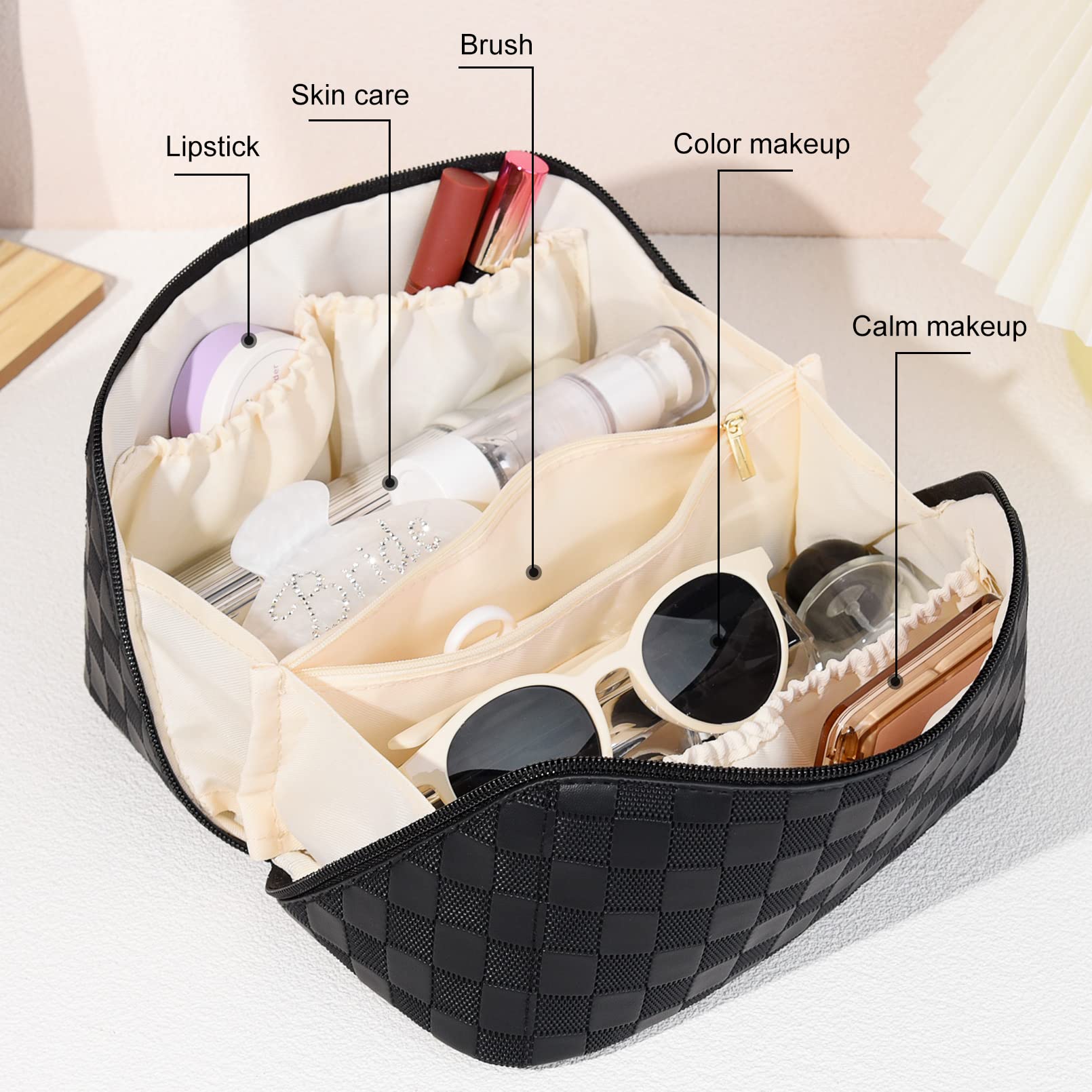 Travel Makeup Bag for Women Large Capacity Cosmetic Bag Waterproof Black Checkered Portable PU Leather Toiletry Bag Organizer Makeup Brushes Storage Bag with Dividers and Handle