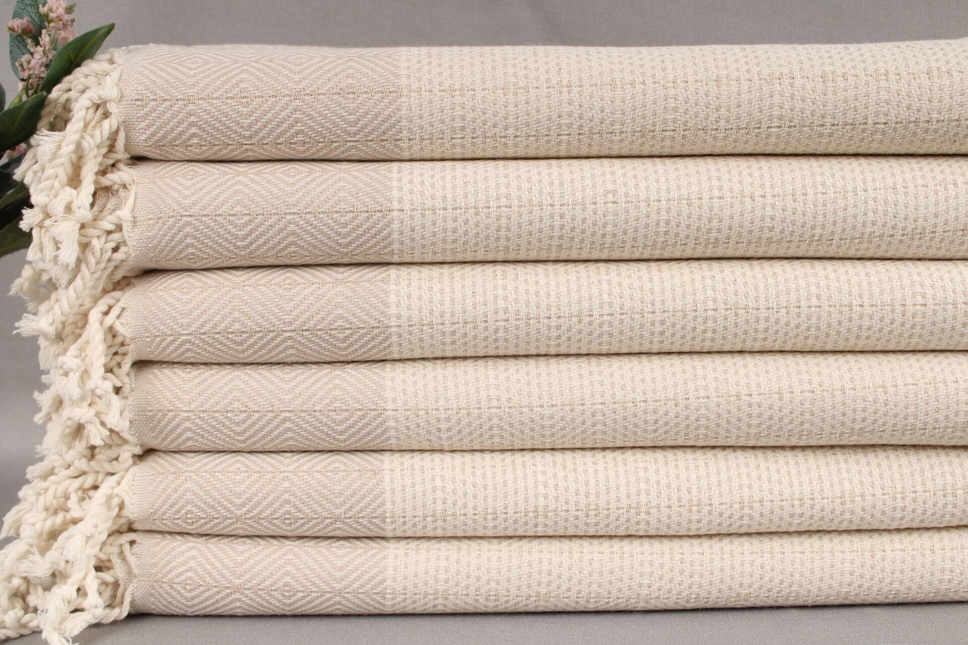 kayra export Turkish Towel, 40x71 Oversized Beach Towels - Beach Blanket 100% Cotton Quick Drying Compact, Soft and Absorbent Travel Towel Gifts for Adults Beach Accessories - Diamond (Beige)