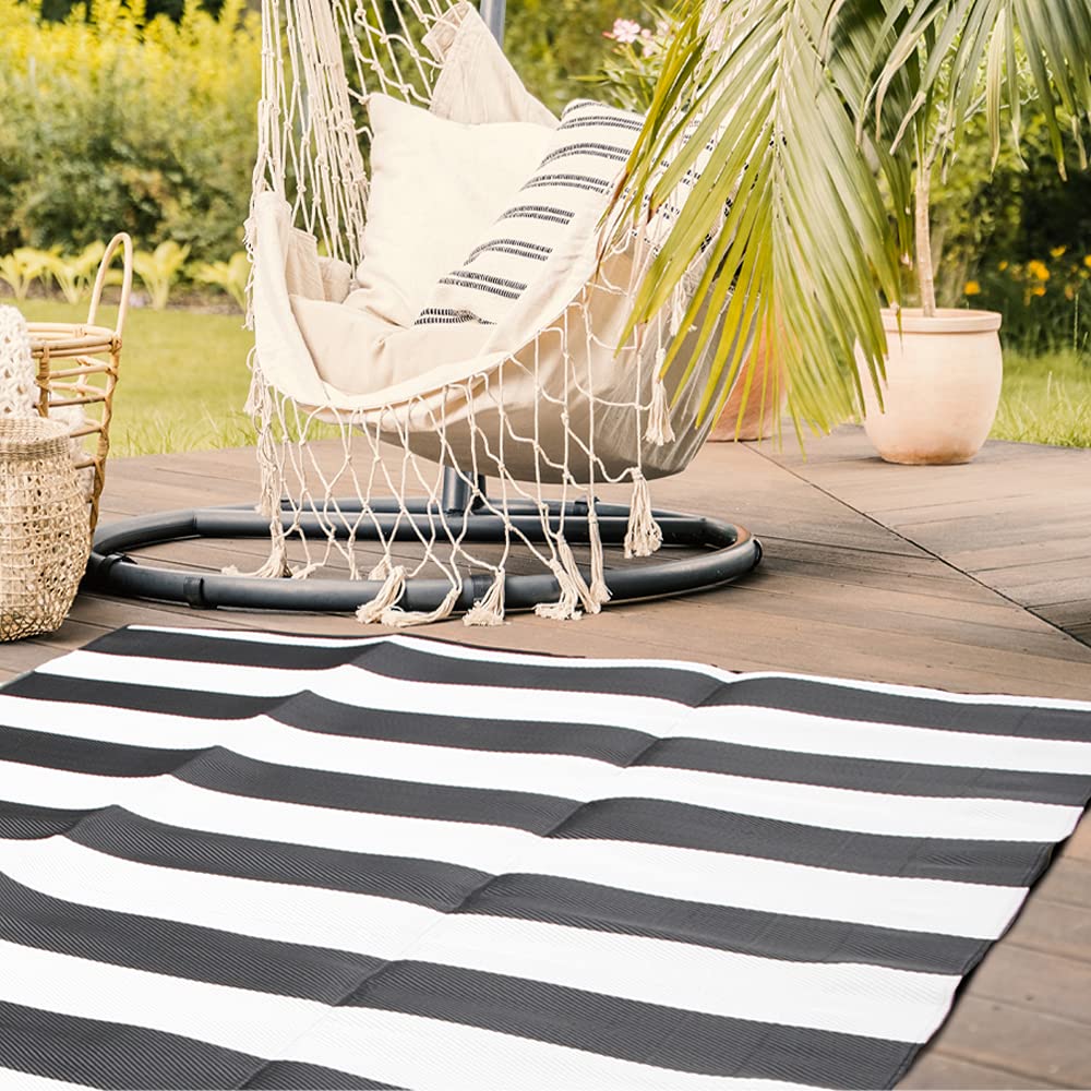 Pcinfuns Plastic Straw Rug,Patio Rugs RV Camping Rug Reversible Mat,6'x9' Large Floor Mat and Rug for Outdoor,Black and White Stripes