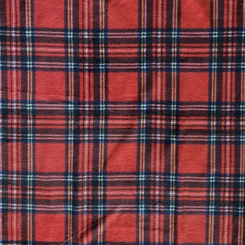 Stewart Plaid Red Anti-Pill No-Sew Throw Fleece Fabric Kit (50x60)