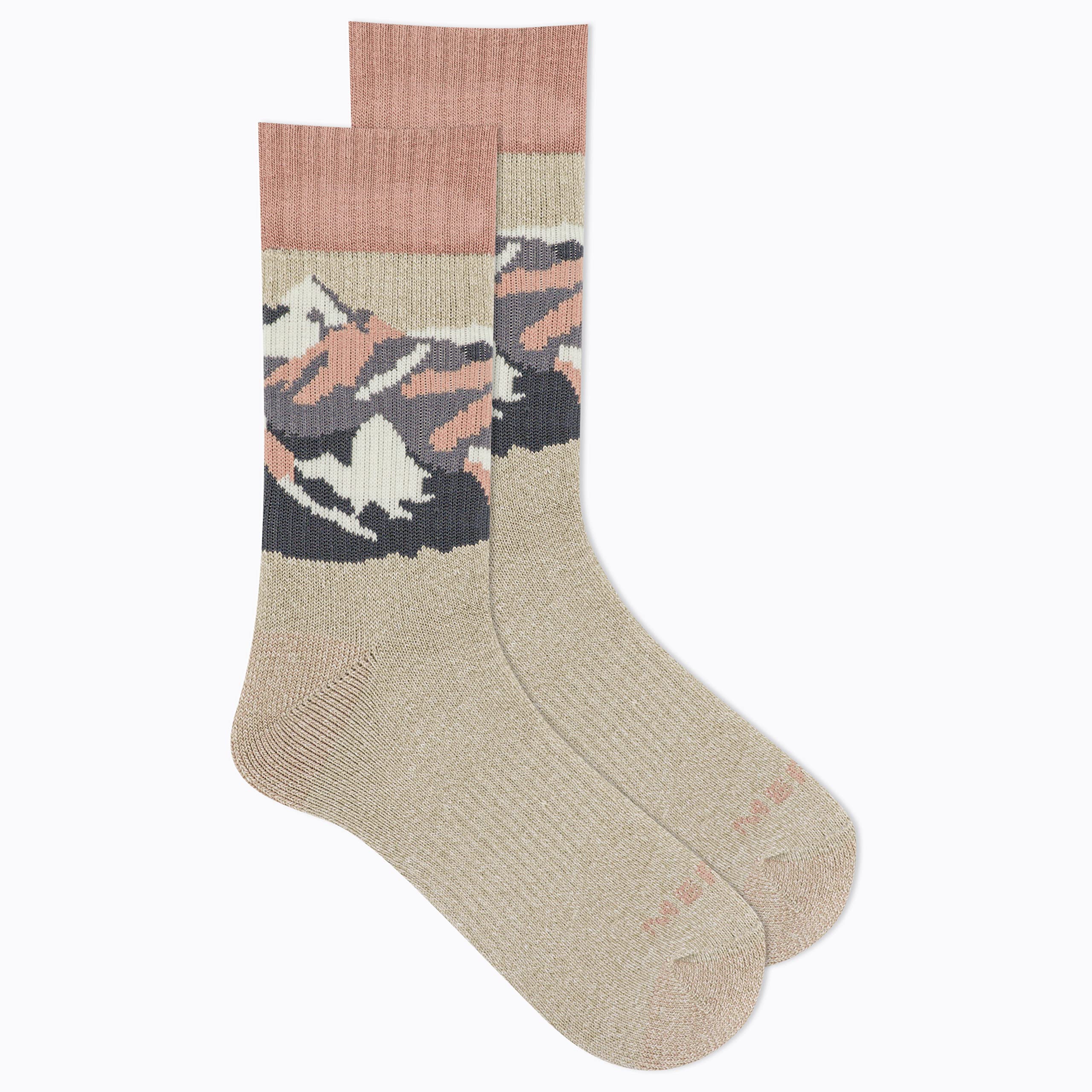 Merrell Adult's Brushed Thermal Crew Socks-1 Pair Pack-Unisex Cushion and Soft Inner Layer, Light Pink Mountain, S/M (Men's-5-8.5 /-Women's-5-9.5)