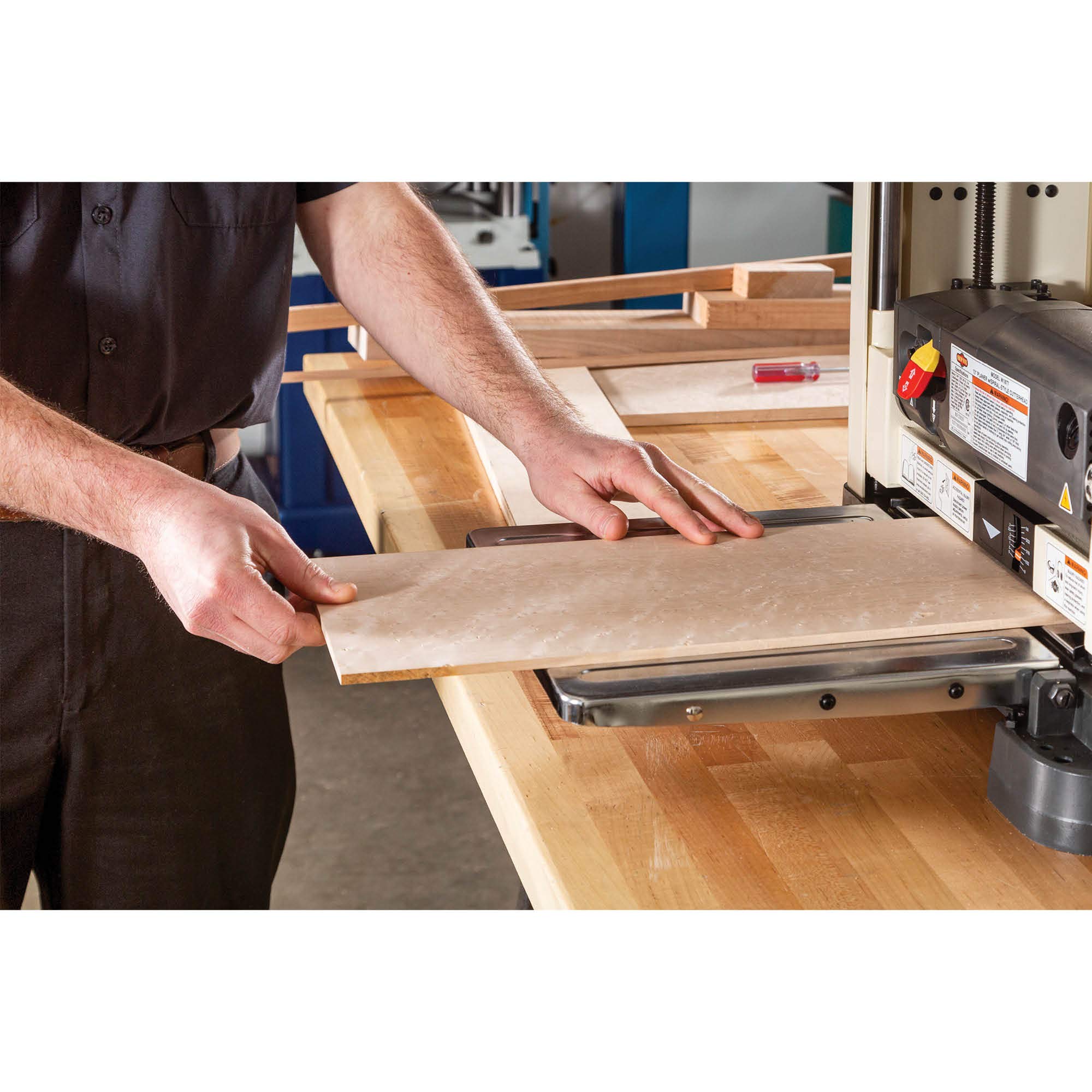 Shop Fox W1877 13" Portable Planer with Spiral-Style Cutterhead