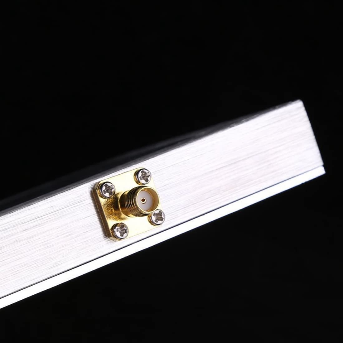 Jaquiain 4 Way SMA Power Splitter 380Mhz-2500MHz,SMA Female Power Divider Signal Cable Splitter Female Divider