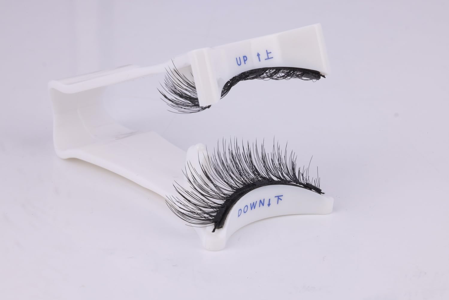 PHKERATA Magnetic Eyelashes 3D Natural Look Magnetic Lashes without Eyeliner, Reusable Magnetic Eyelashes with Applicator No Glue, Easy to Wear