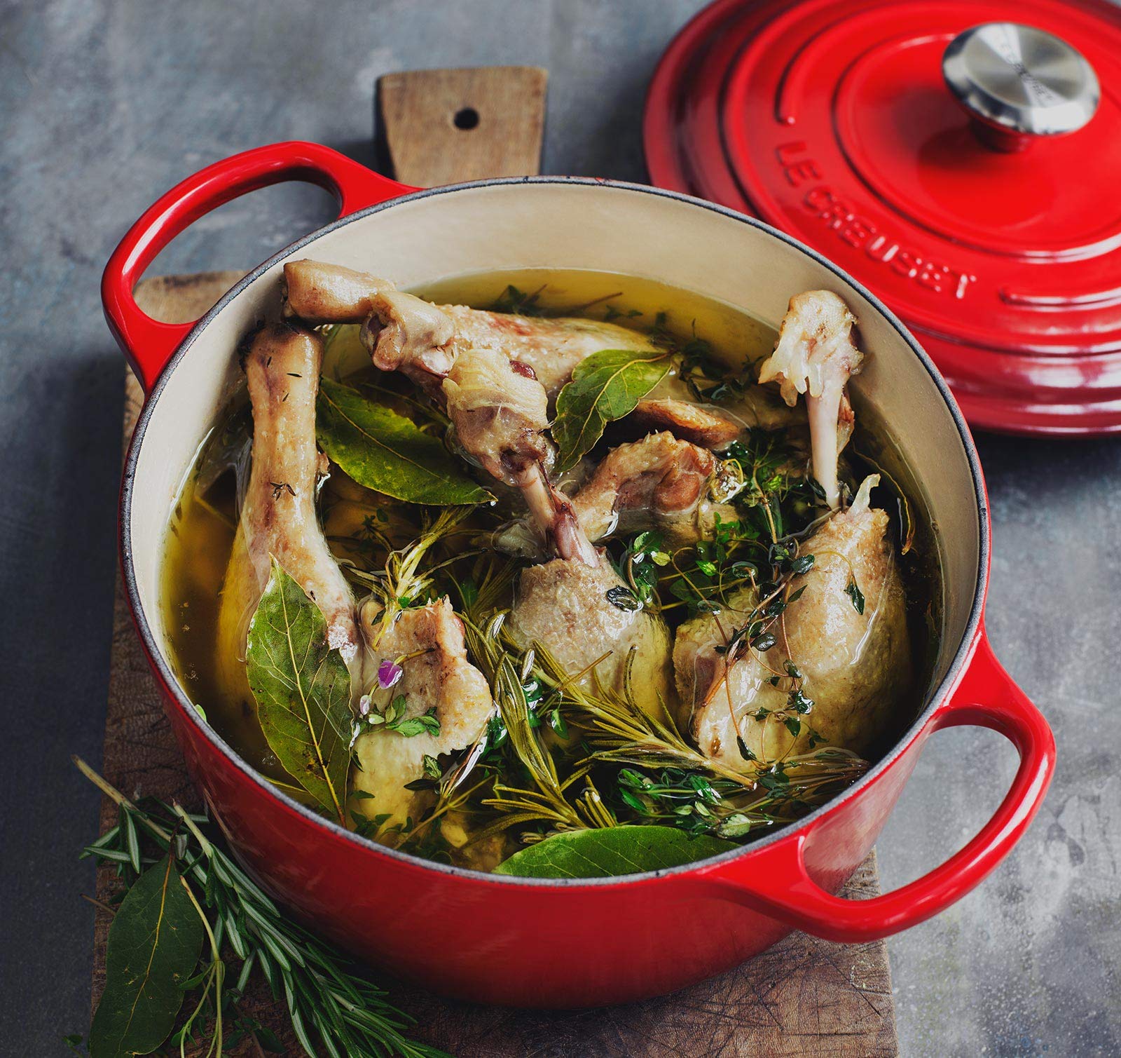 Le Creuset 8 Piece Multi-Purpose Enameled Cast Iron with SS Knobs, Stoneware, and Toughened Nonstick PRO Fry Pan Complete Cookware Set - Cerise