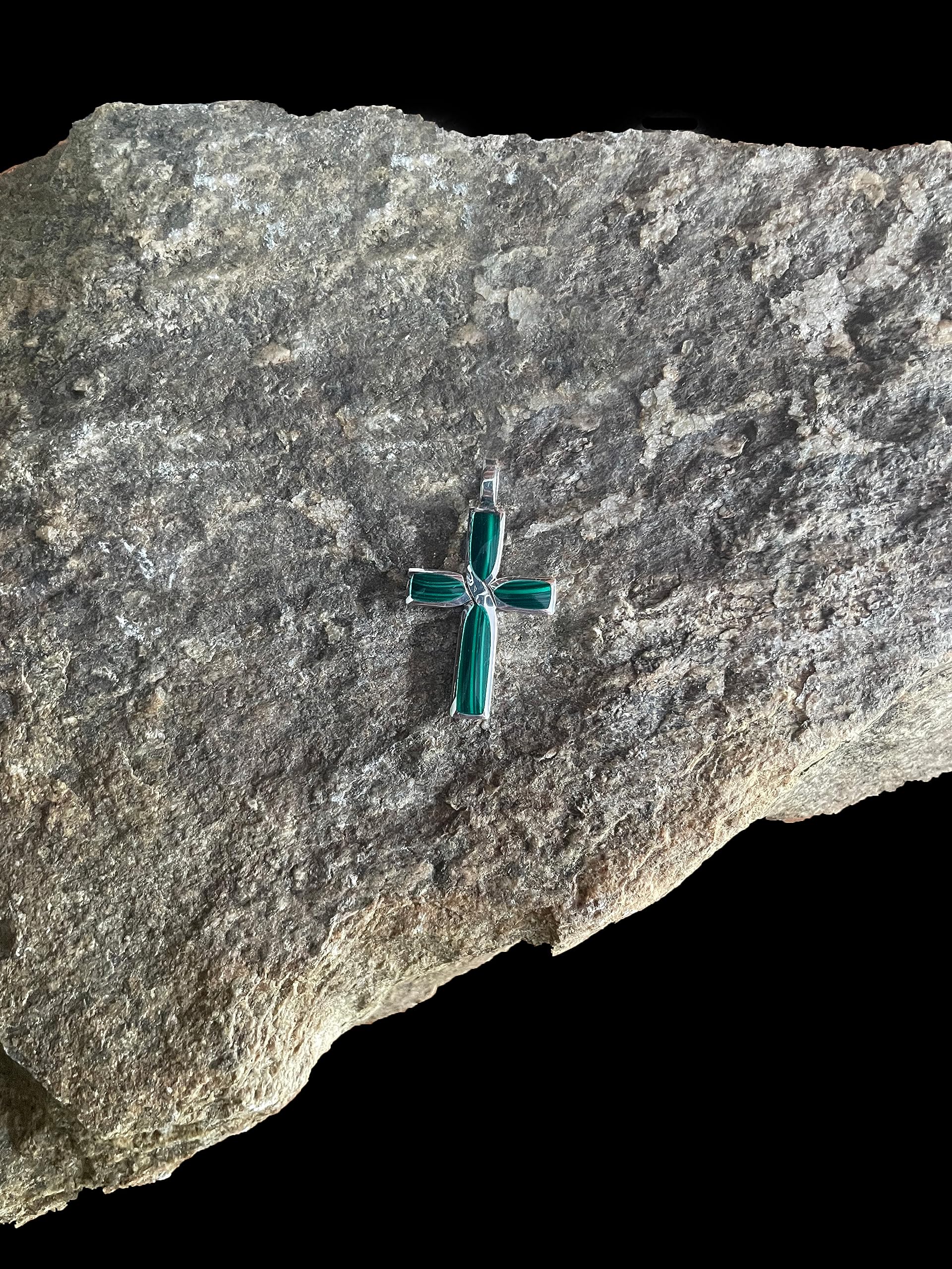 Jewelry Trends Sterling Silver Cross Pendant with Green Created Malachite Stone