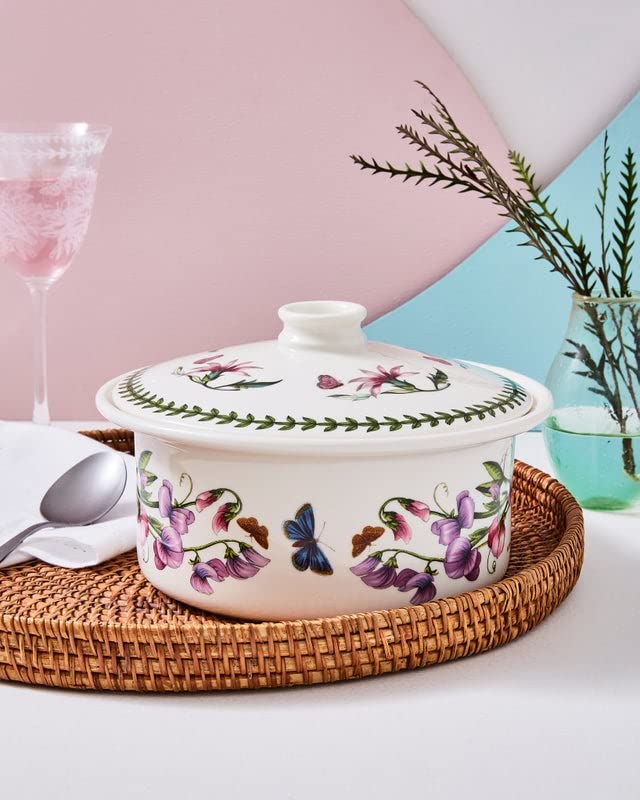 Portmeirion Botanic Garden Covered Casserole | 3 Pint Casserole Dish with Sweet Pea Motif | Made from Porcelain | Oven, Dishwasher, and Microwave Safe