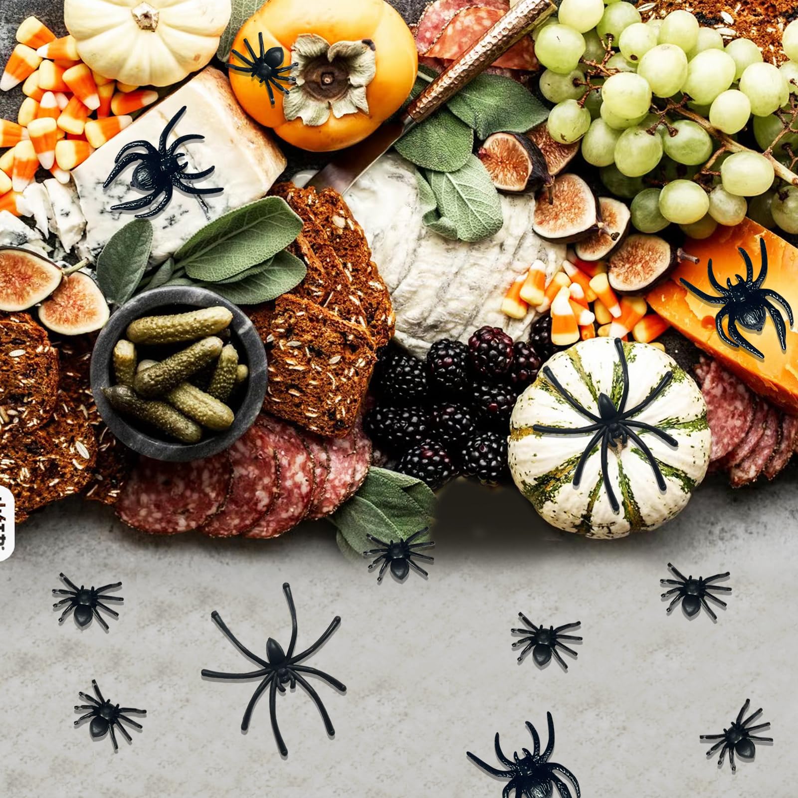 huihaochenggong fake spider plastic spiders 100 Pieces halloween spider Halloween Prank Props for Halloween Home Party Decorations