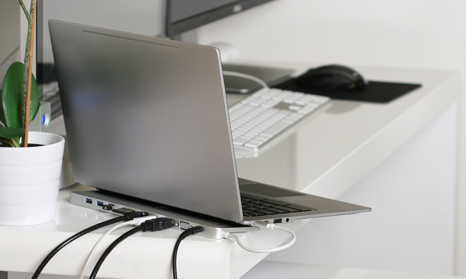 IOGEAR USB-C Ultra-Slim Dual Display Docking Station with Power Delivery, GUD3C02
