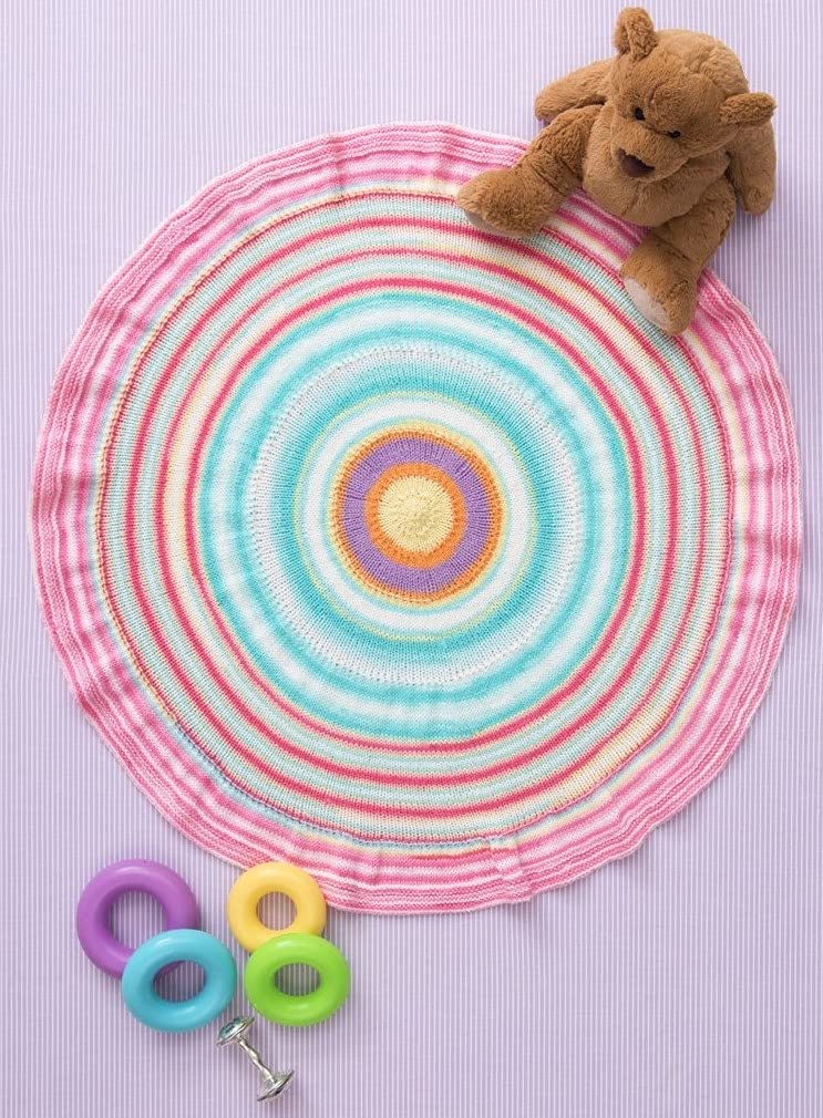 Lion Brand Ice Cream Yarn - 6 Pack with Pattern Cards in Color (Ube)