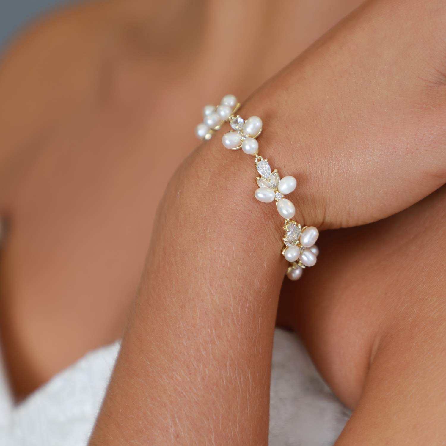Mariell Freshwater Pearl Gold Bridal Bracelet, 6 5/8" Plus 1/2" Extender, Wedding Jewelry Gift for Women
