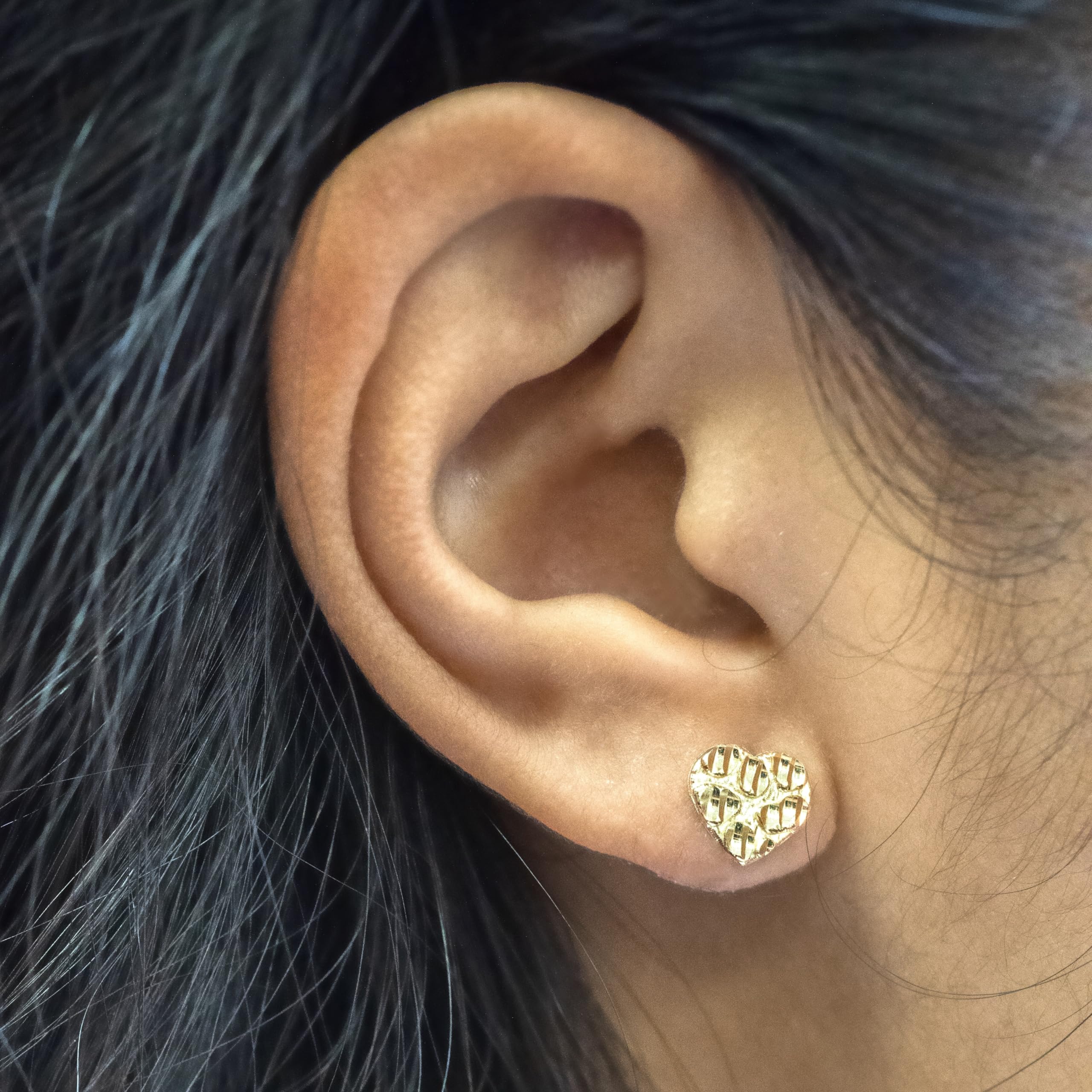 LoveBling 10k Yellow Gold Heart Nugget Stud Earrings (0.32" x 0.36")