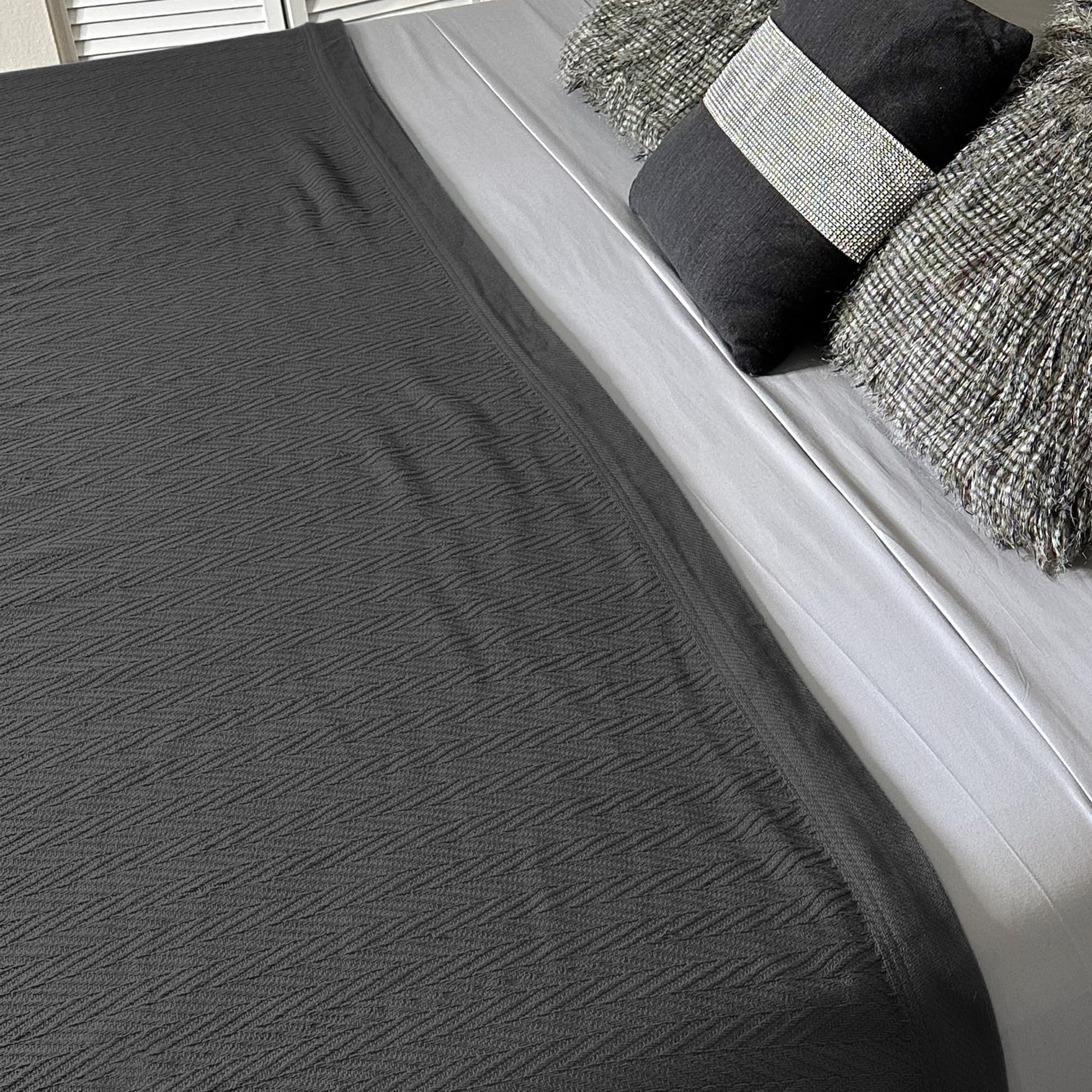 Infinitee Xclusives 100% Cotton Blanket, Queen Size 90X90, Lightweight Thermal Blanket, Soft Breathable and Cozy Blanket for All Seasons (Charcoal Gray)
